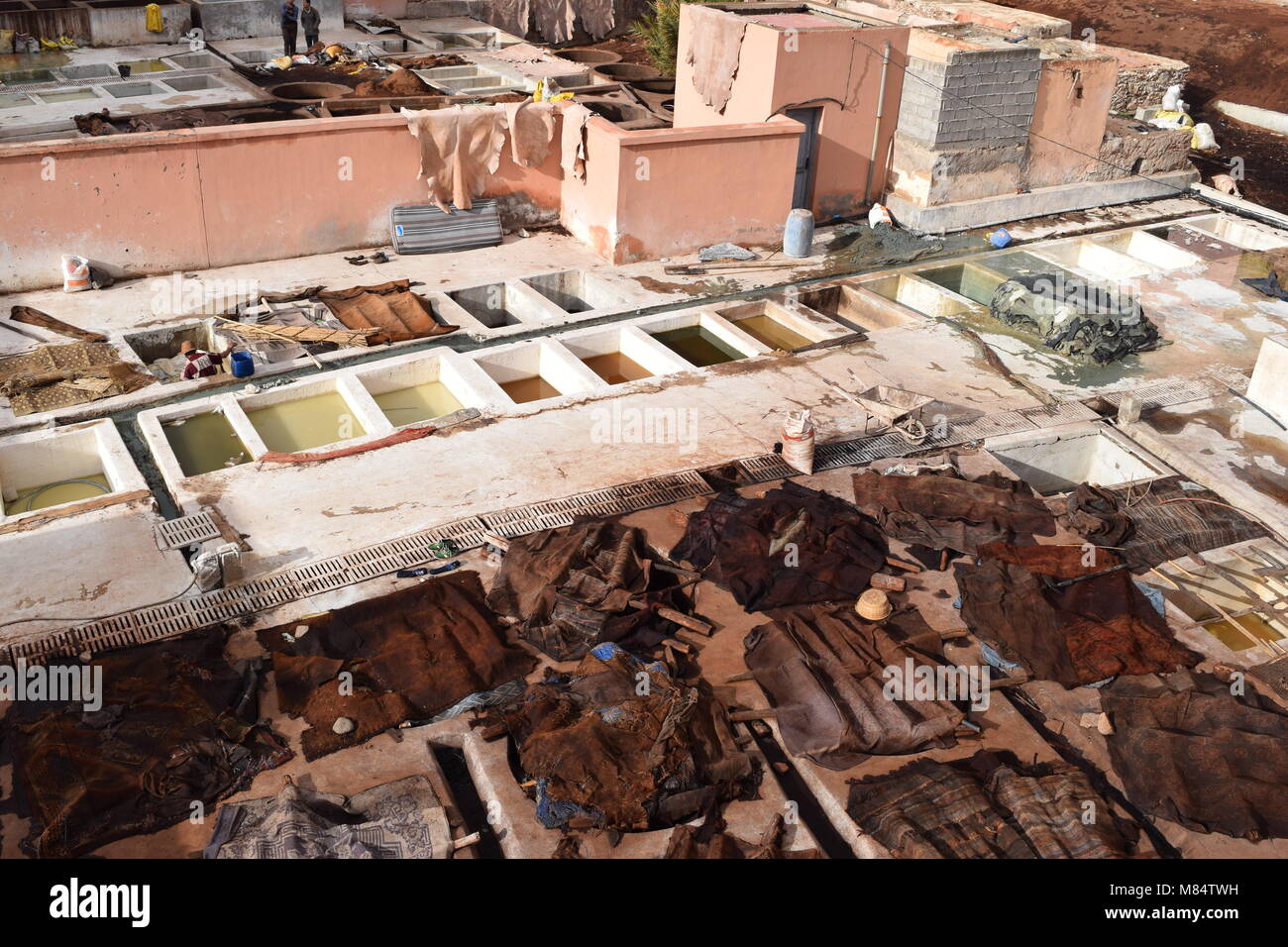 Marrakech tannery hi-res stock photography and images - Alamy