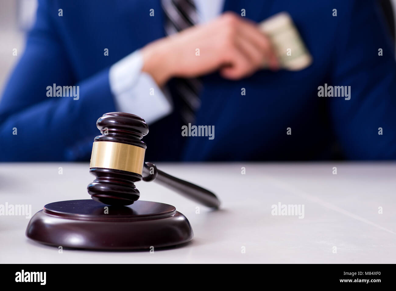 Lawyer receiving money as bribe hi-res stock photography and images - Alamy