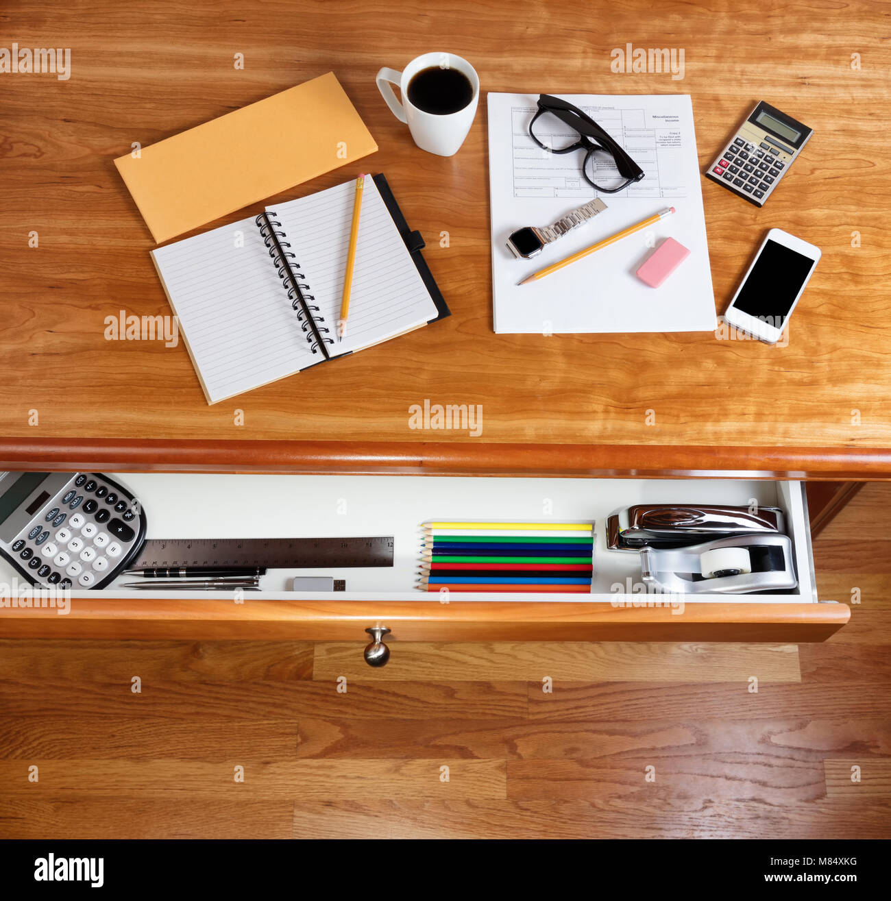 Desk drawer overhead hi-res stock photography and images - Alamy