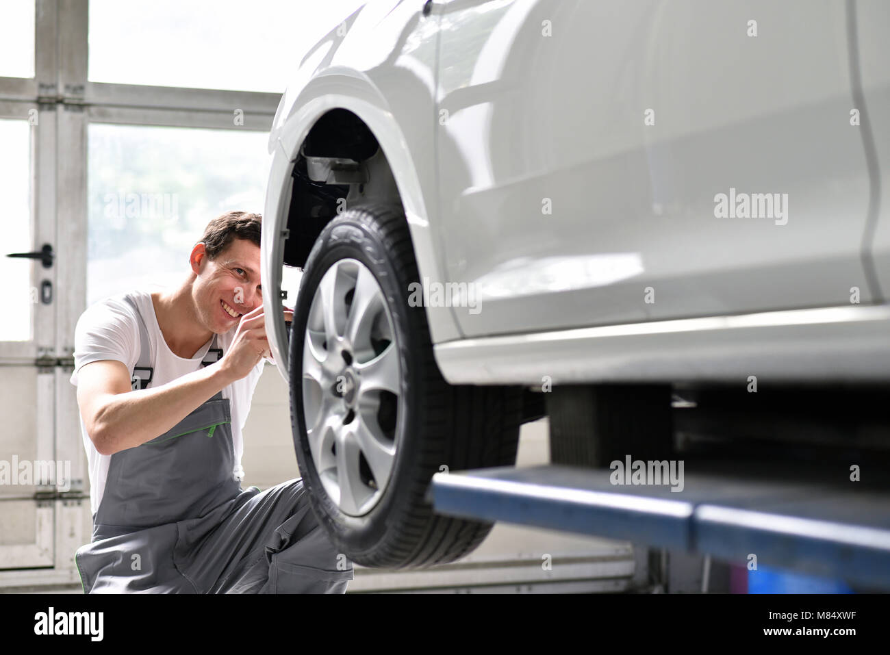 Car bodywork hi-res stock photography and images - Alamy