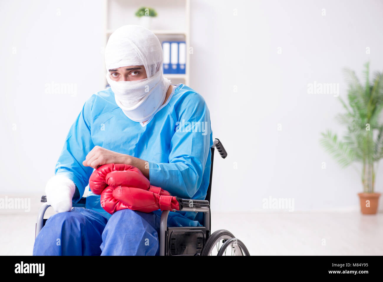 Injured boxer recovering in hospital Stock Photo - Alamy