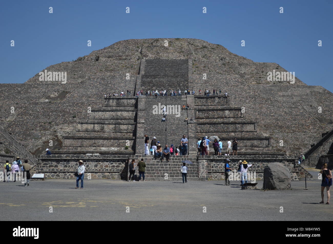 Tourism in teotihuacan hi-res stock photography and images - Alamy