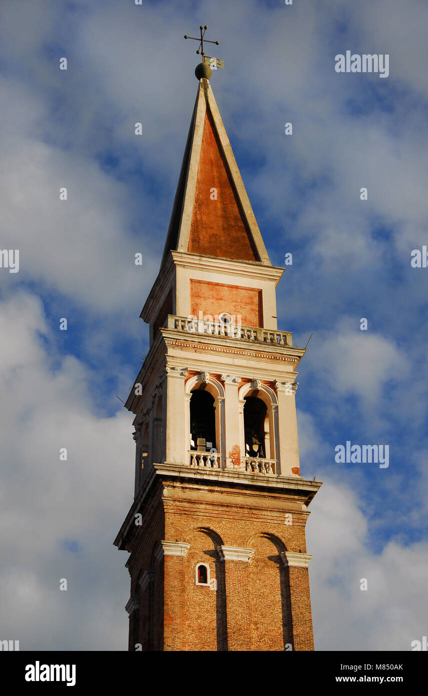 Vineyard with tower hi-res stock photography and images - Alamy