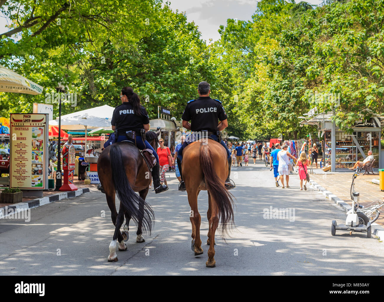 Mounted patrol hi-res stock photography and images - Alamy