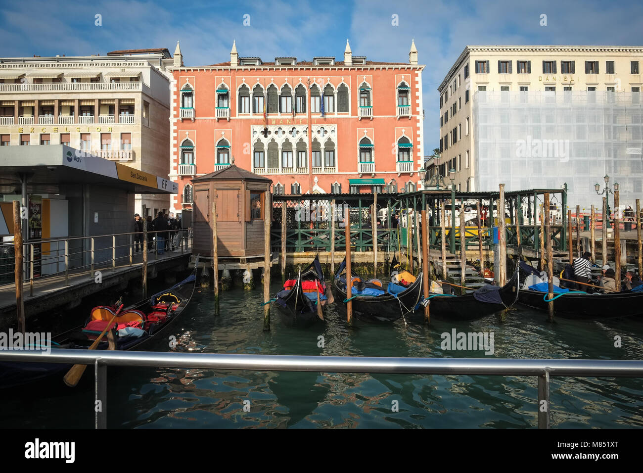 Street scenes from Venice, Italy Stock Photo - Alamy