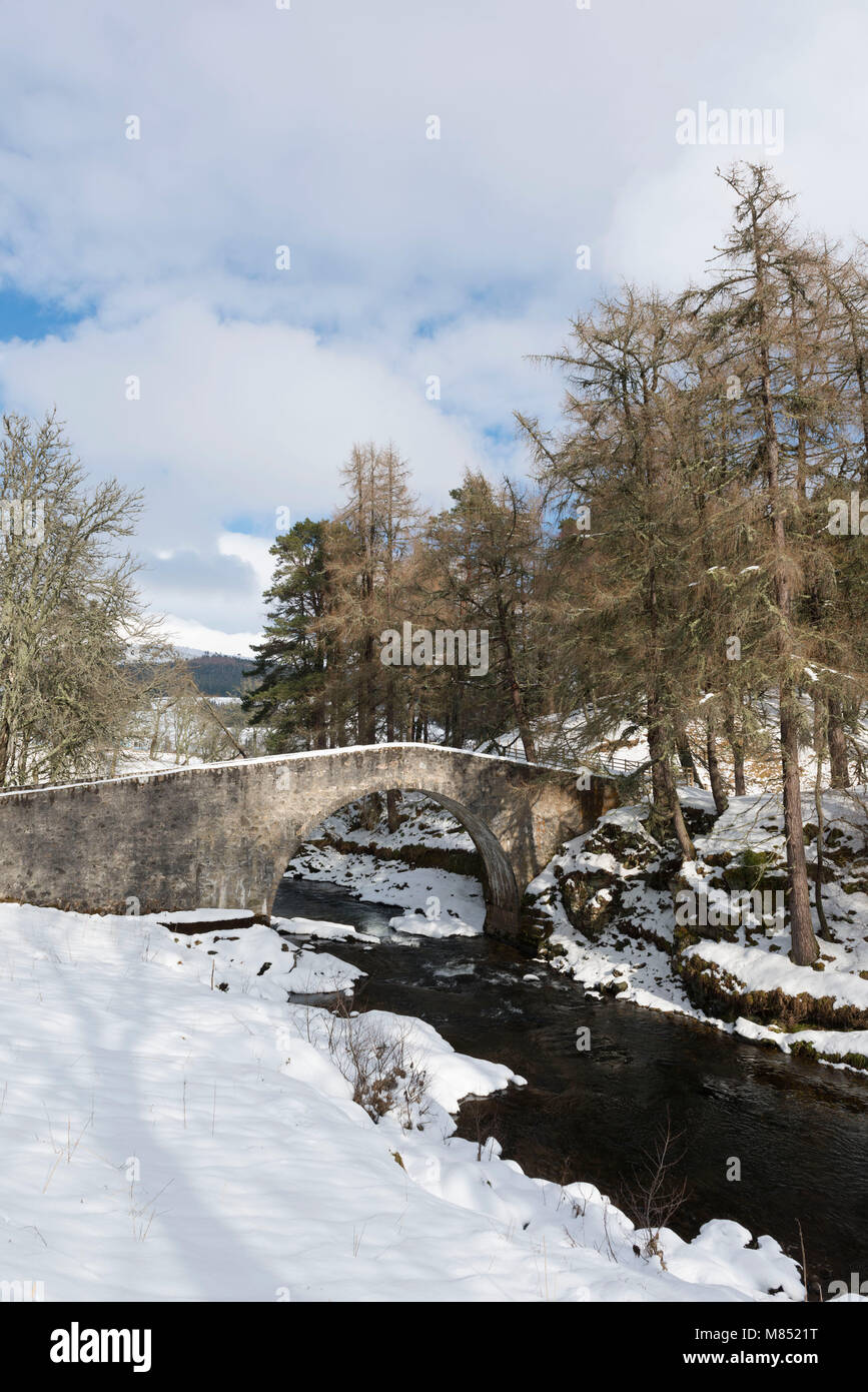 Strathdon bridge hi-res stock photography and images - Alamy