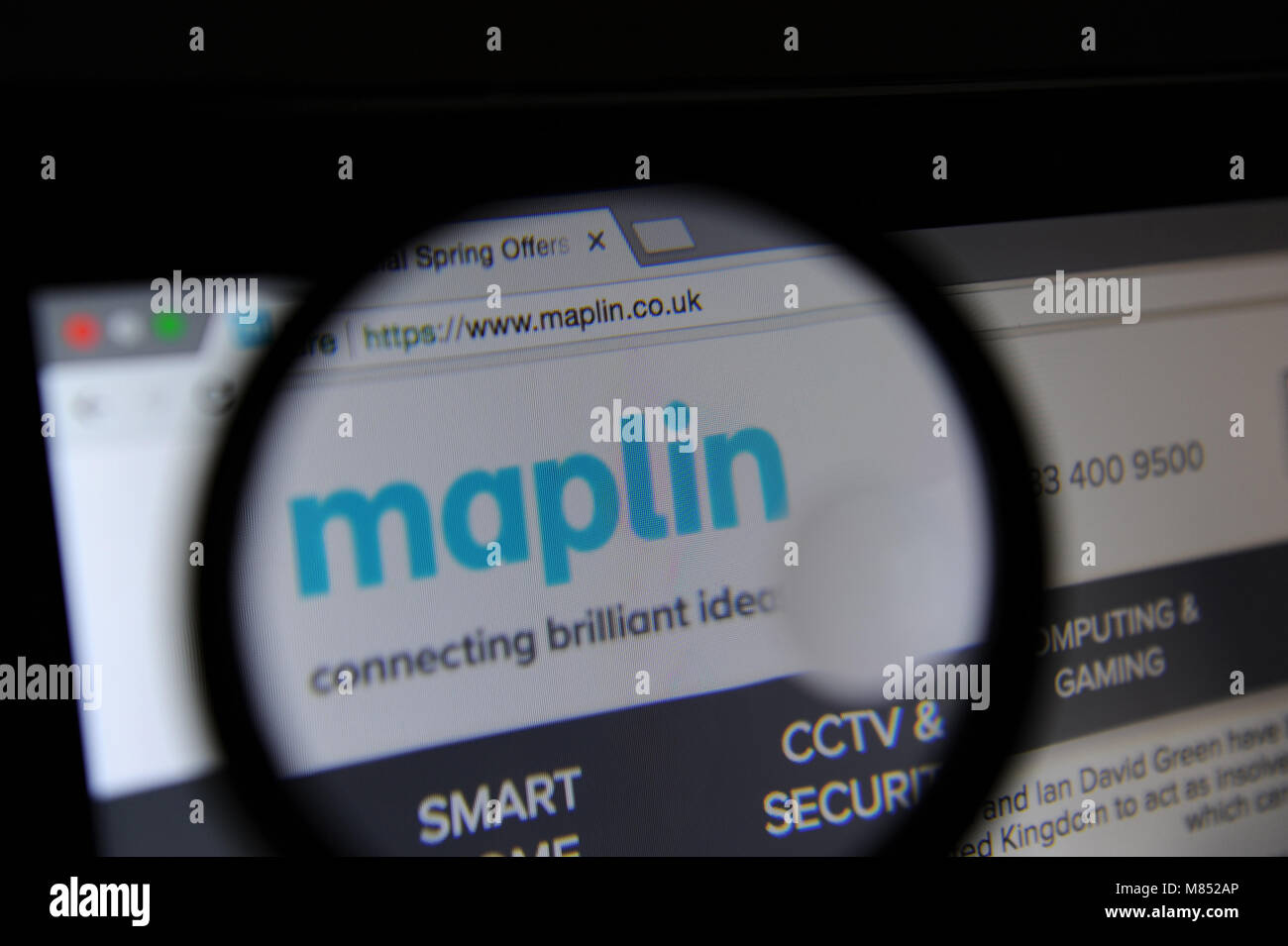 The Maplin website maplin.co.uk on a computer screen Stock Photo - Alamy