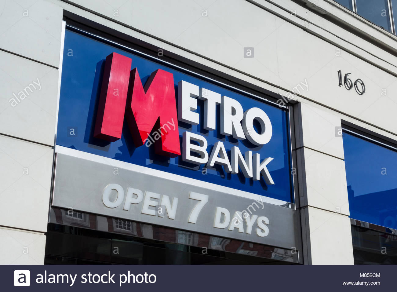 Metro Bank Logo Stock Photos & Metro Bank Logo Stock Images - Alamy