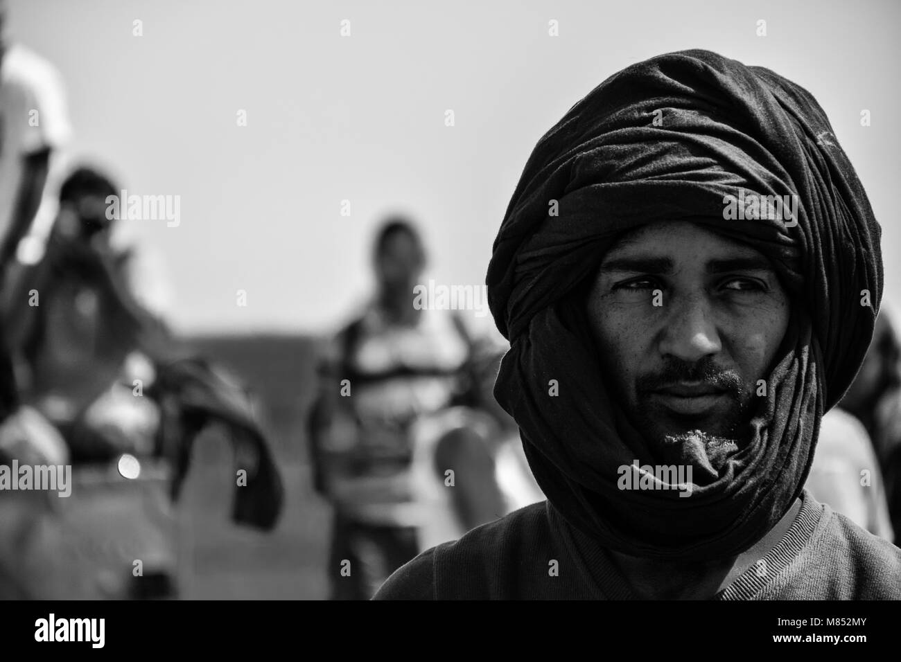 Man in the desert Black and White Stock Photos & Images - Alamy