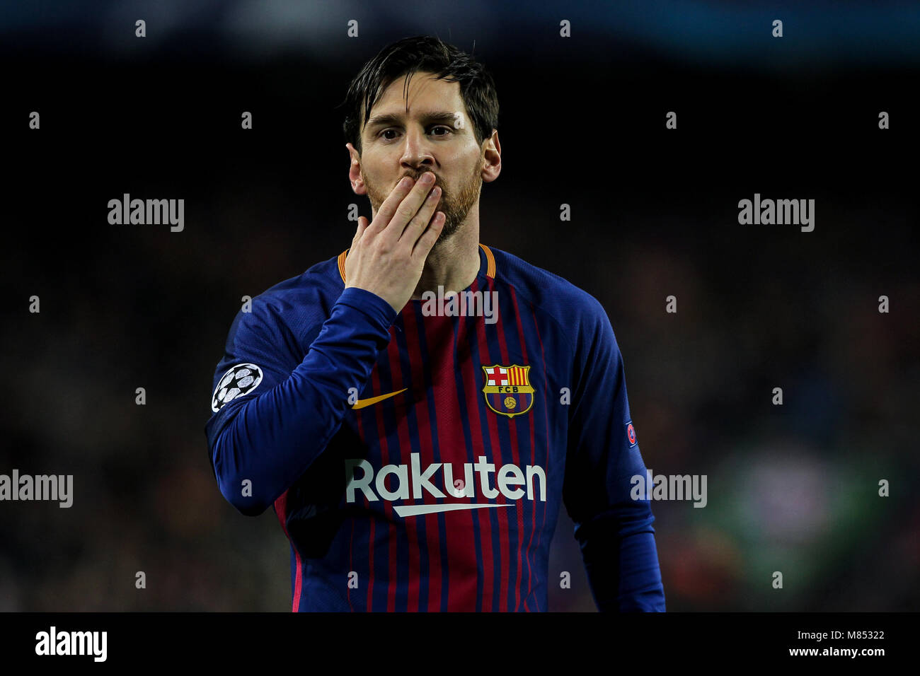 Messi kiss hi-res stock photography and images - Alamy