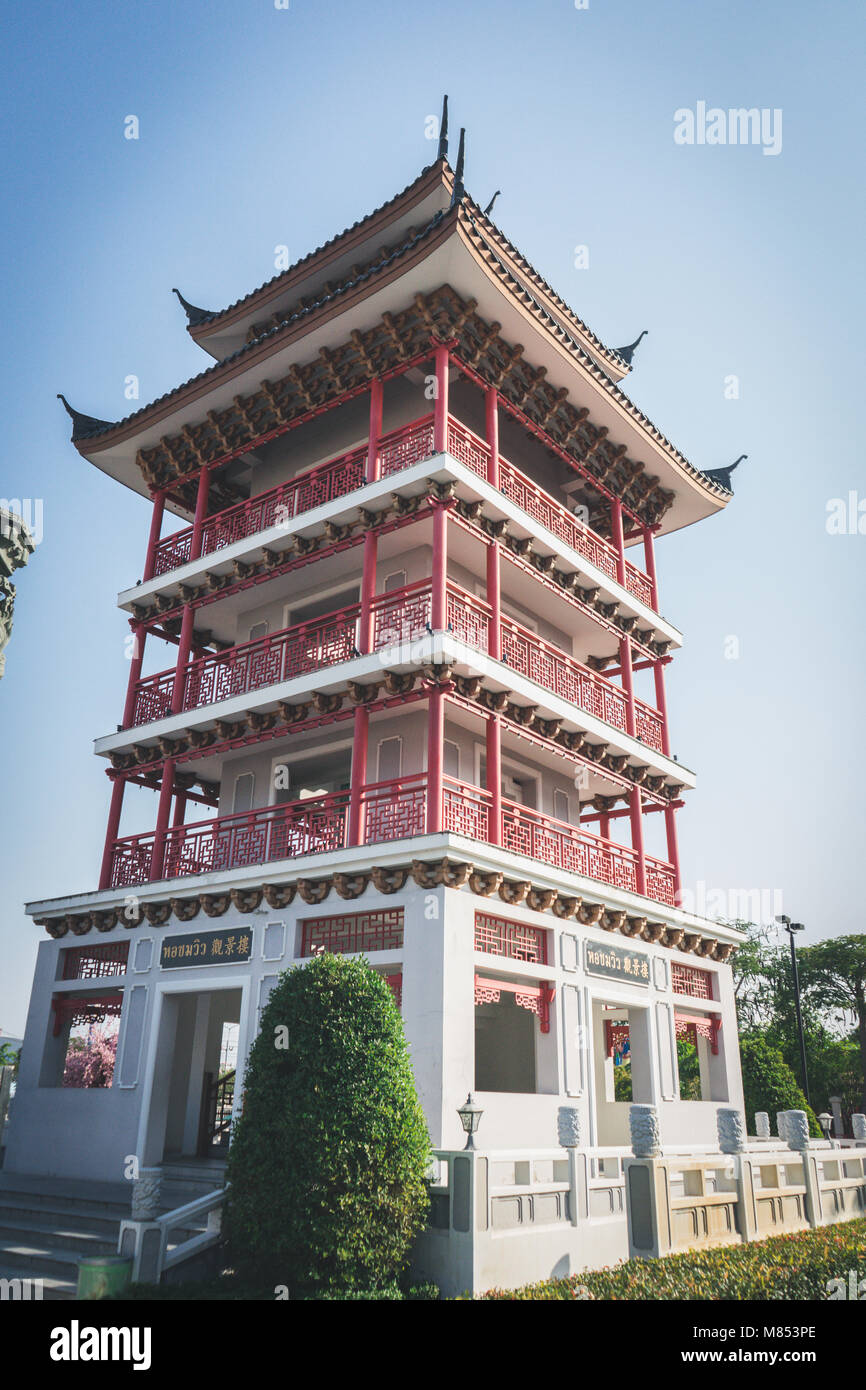 Colorful dragon column at Chinese shrine soars into blue sky Stock ...