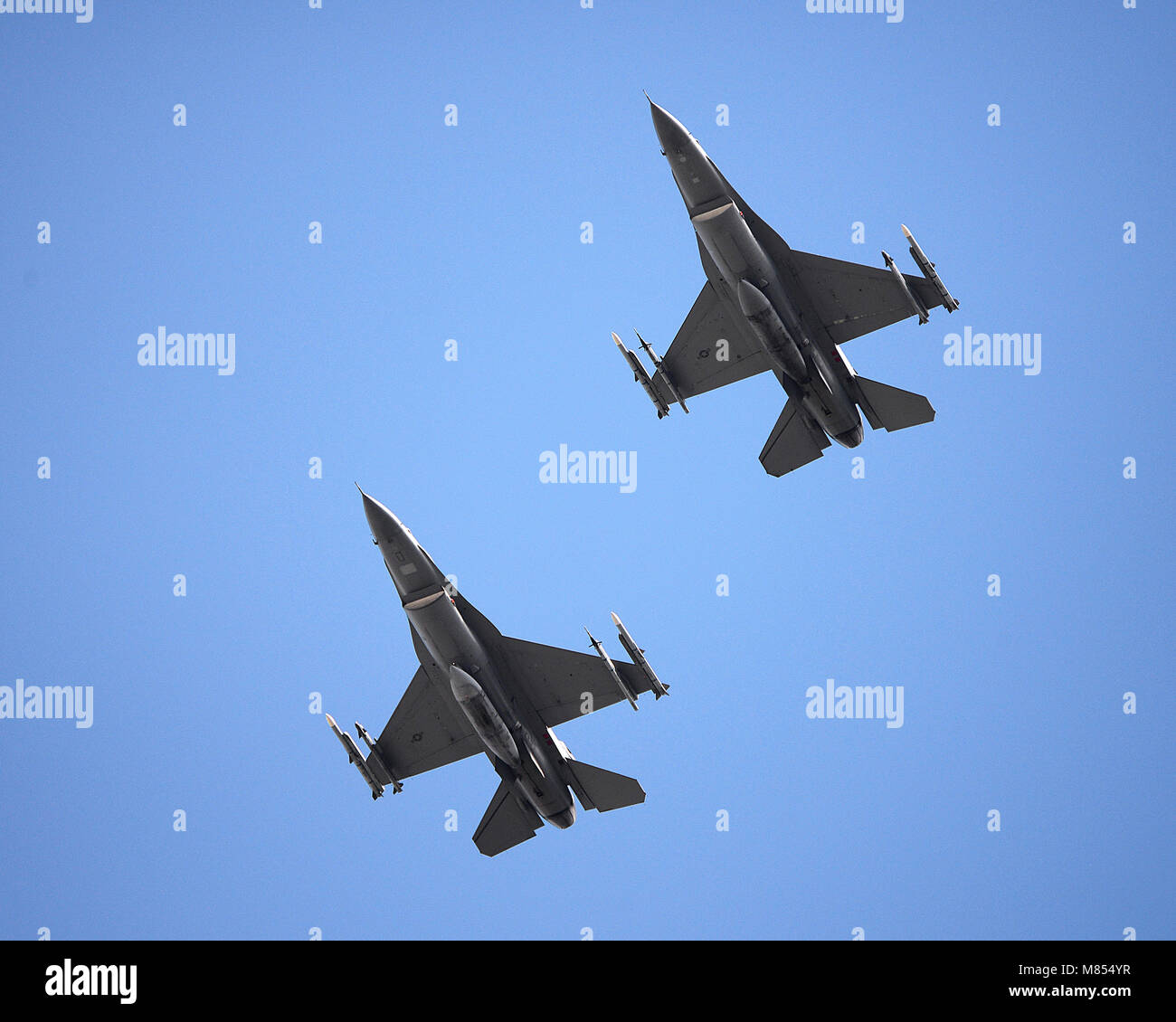 U.S. Air Force F-16C Fighting Falcons with the 177th Fighter Wing, New ...
