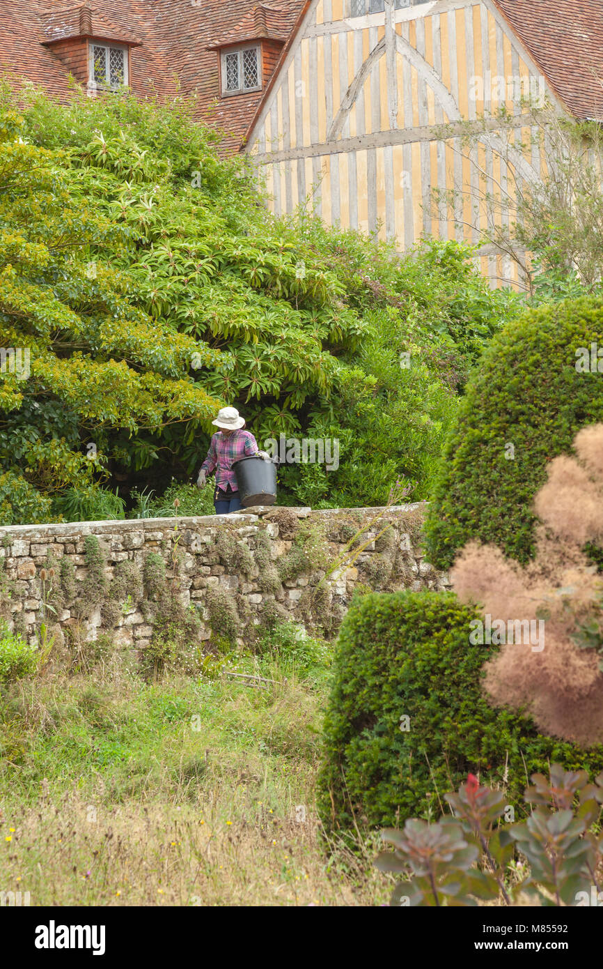 Christopher lloyd gardener hi-res stock photography and images - Alamy