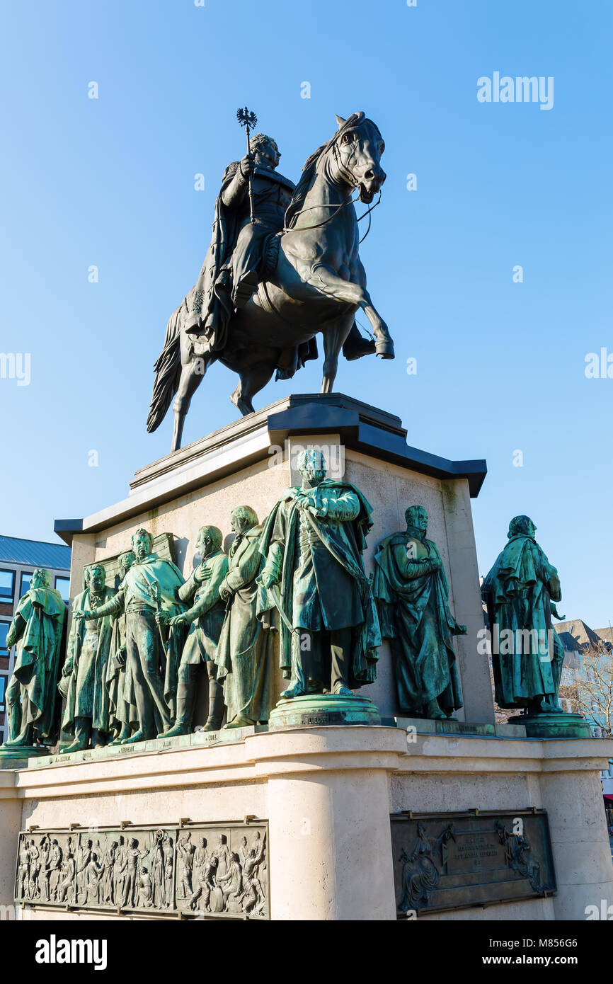 Largest bronze statue in europe hi-res stock photography and images - Alamy