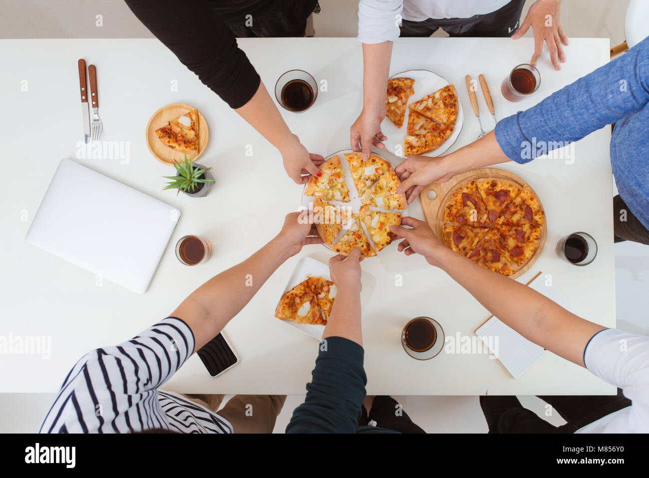Sharing concept pizza hi-res stock photography and images - Alamy