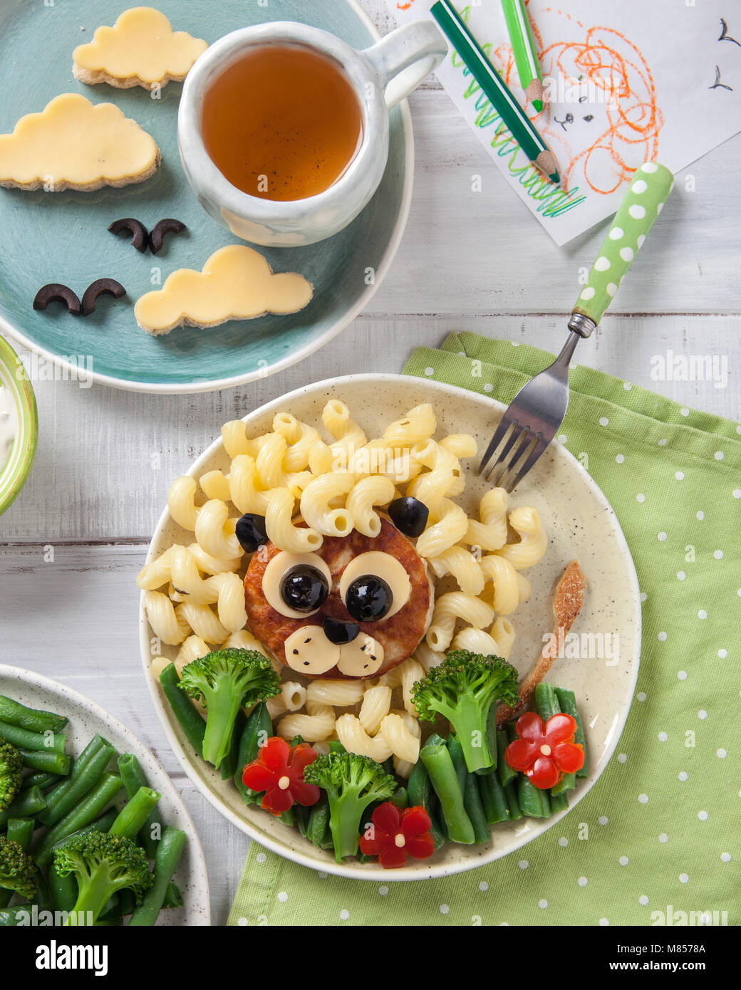 Funny Girl Food Face with Cutlet, Pasta and Vegetables for kids lunch ...