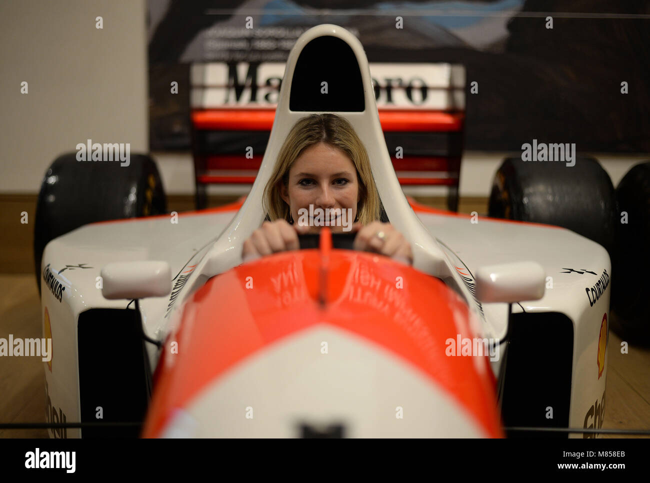 1993 mclaren ford mp4 8a formula 1 racer hi-res stock photography and ...