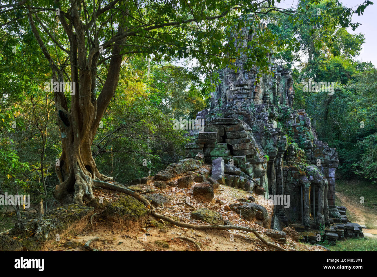 Cambodian gate hi-res stock photography and images - Alamy