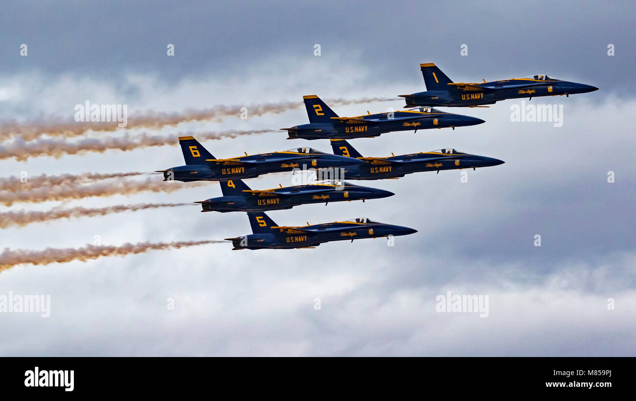 Airplane Navy Blue Angels F-18 Hornet jet fighter Stock Photo - Alamy