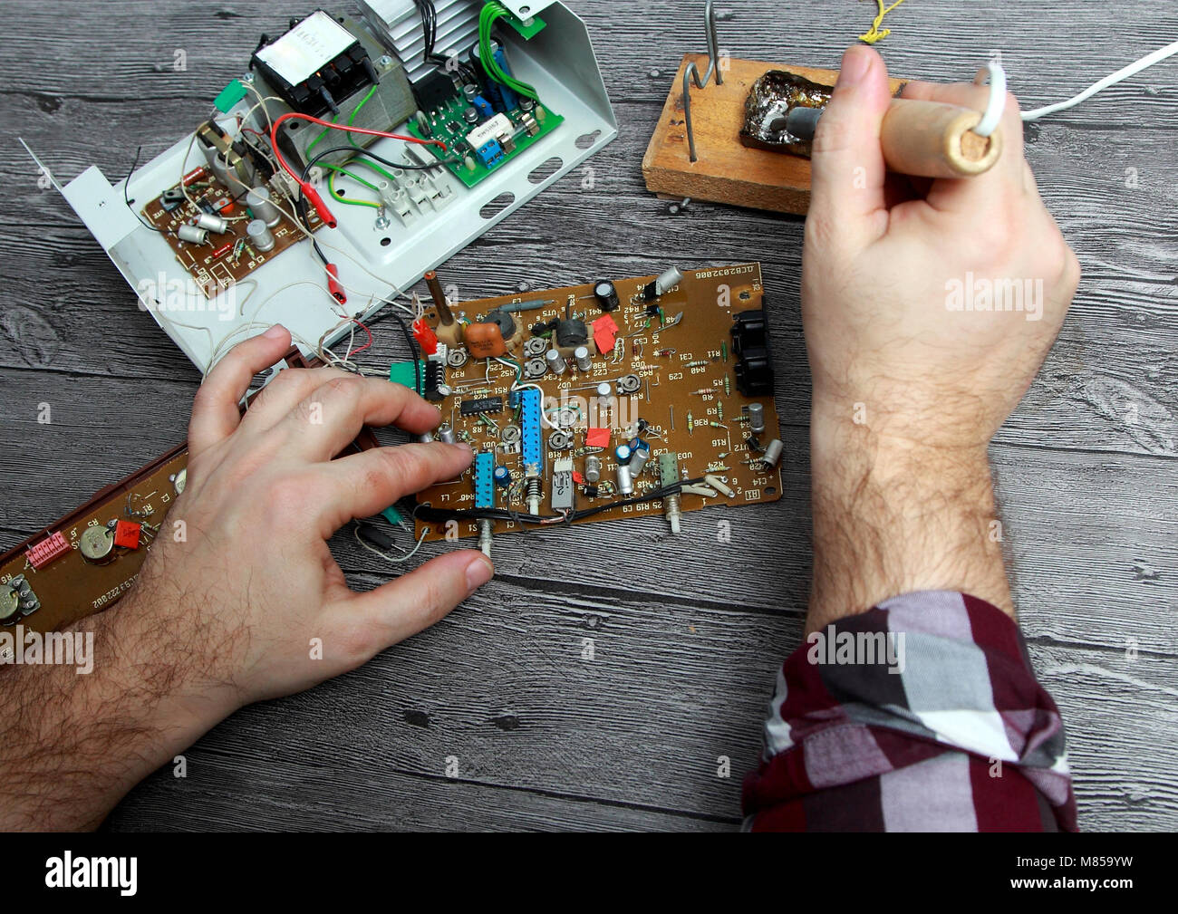 Electronic schematic hi-res stock photography and images - Alamy