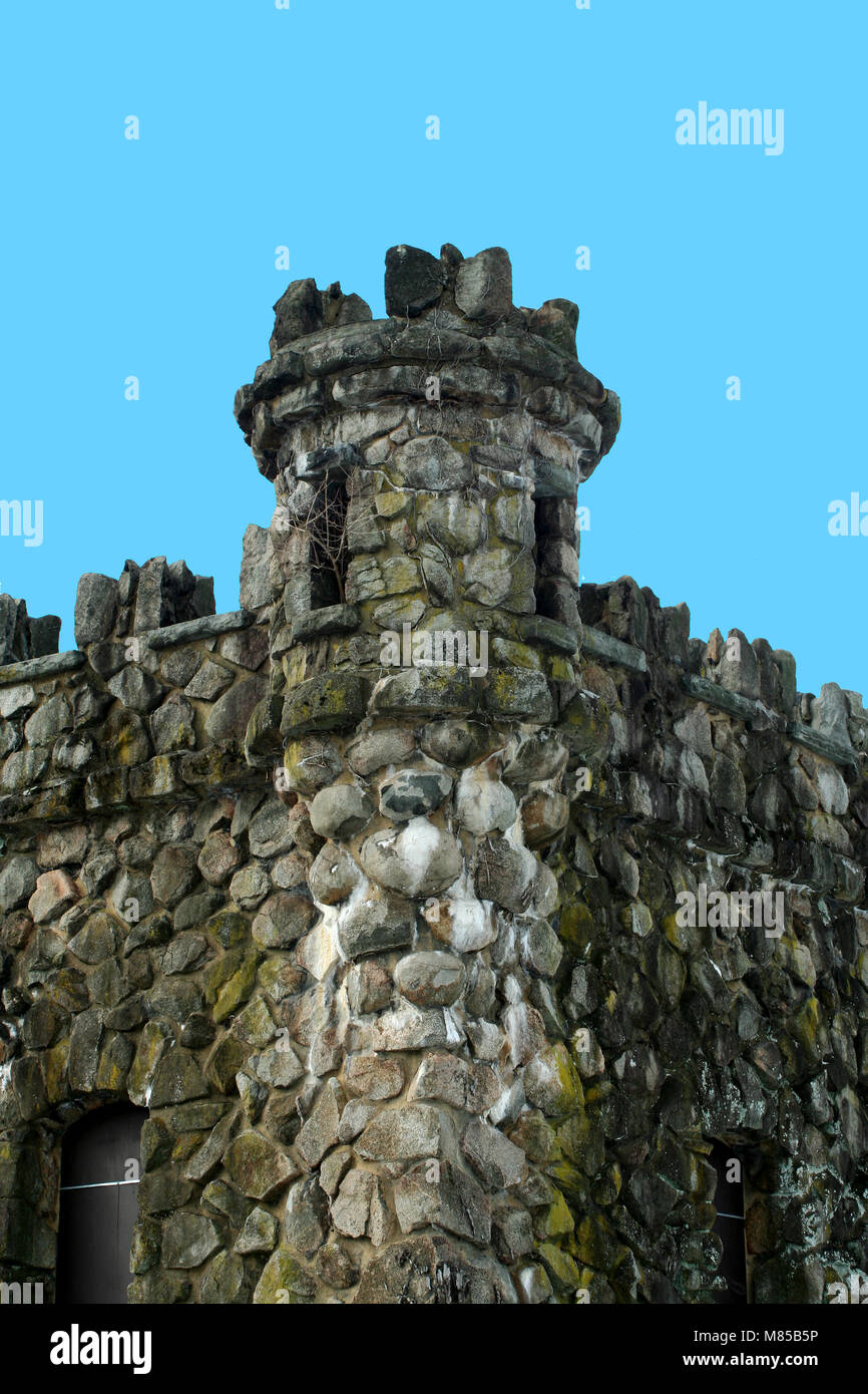 Old stone castle hi-res stock photography and images - Alamy