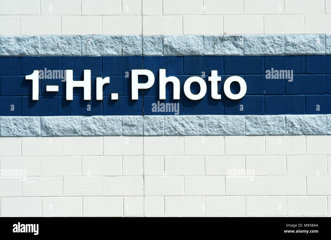 A One hour photo sign Stock Photo - Alamy