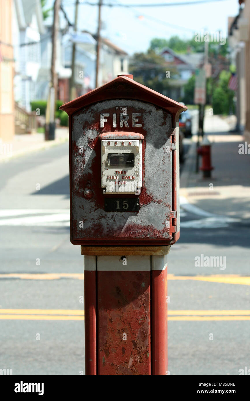 Old fire alarm hi-res stock photography and images - Alamy
