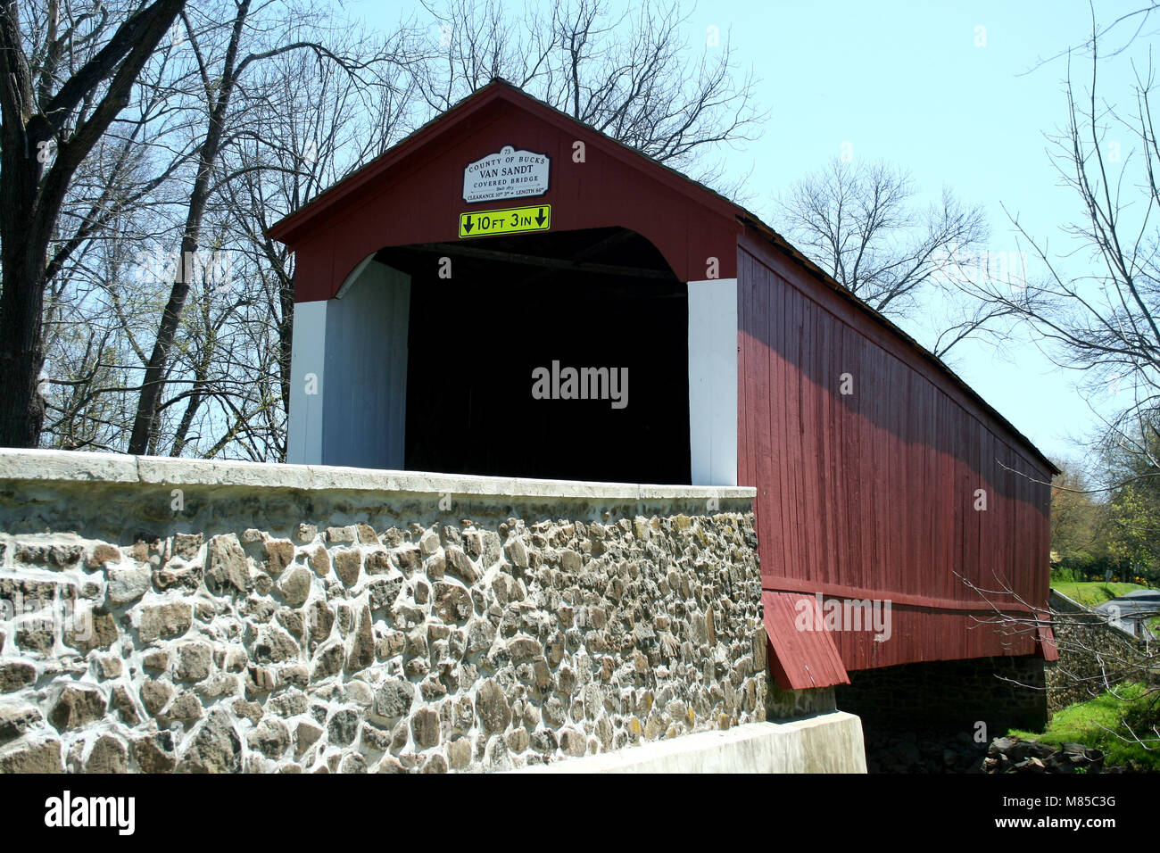 Van sandt bridge covered bridge hi-res stock photography and images - Alamy