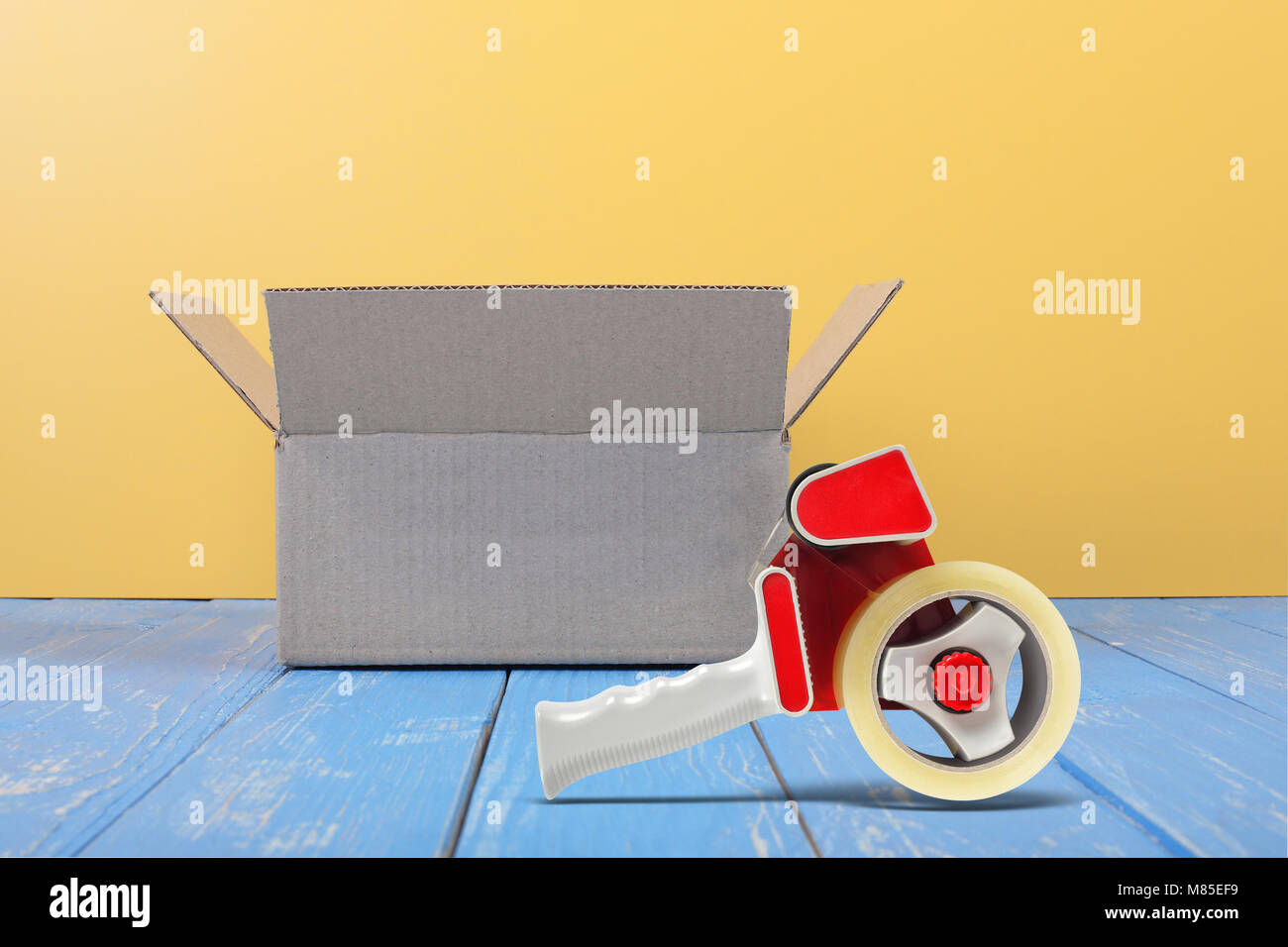 Packaging Open Stock Photos & Packaging Open Stock Images - Alamy