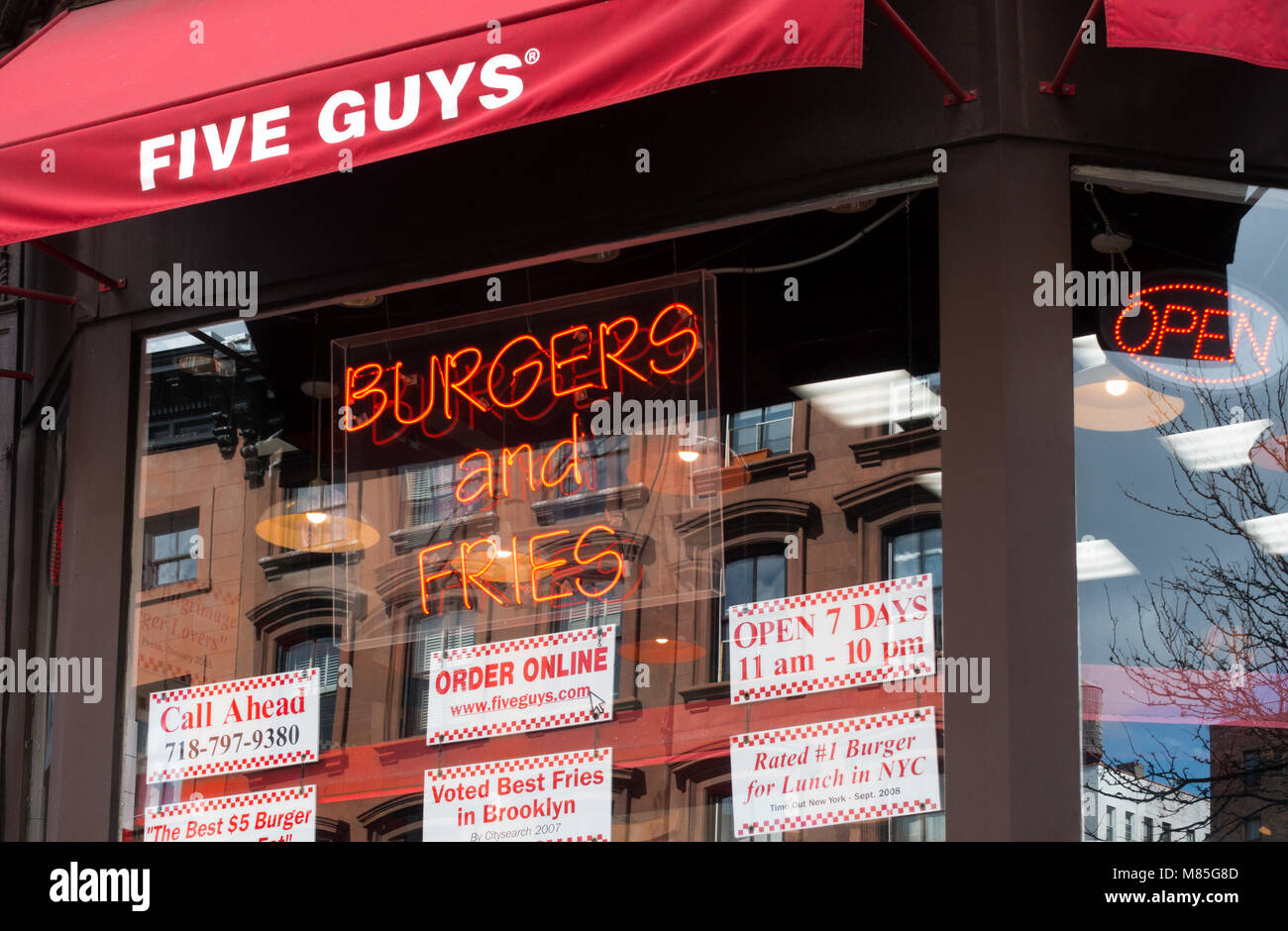 Five Guys Stock Photos & Five Guys Stock Images - Alamy