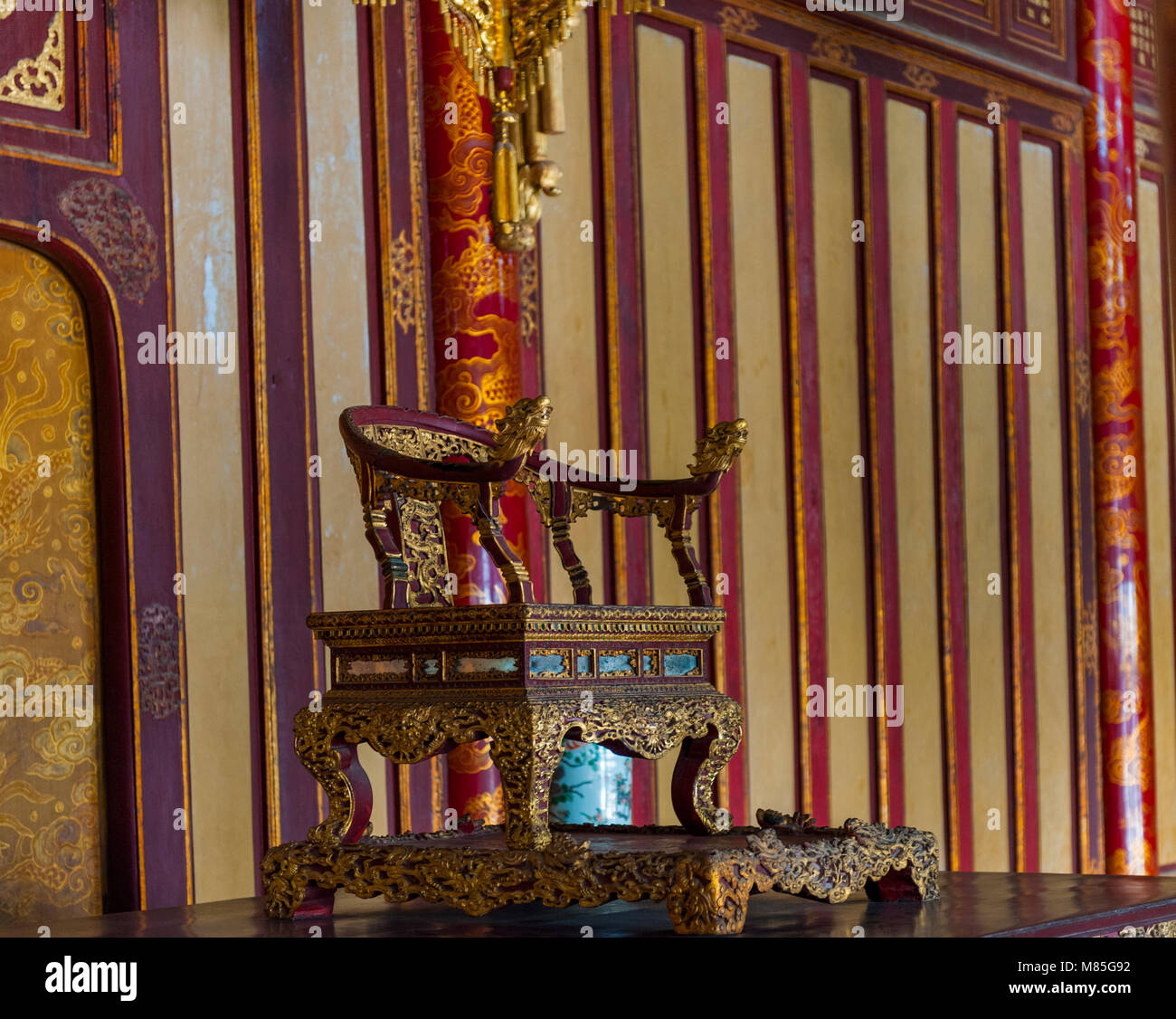Emperors chair hi-res stock photography and images - Alamy