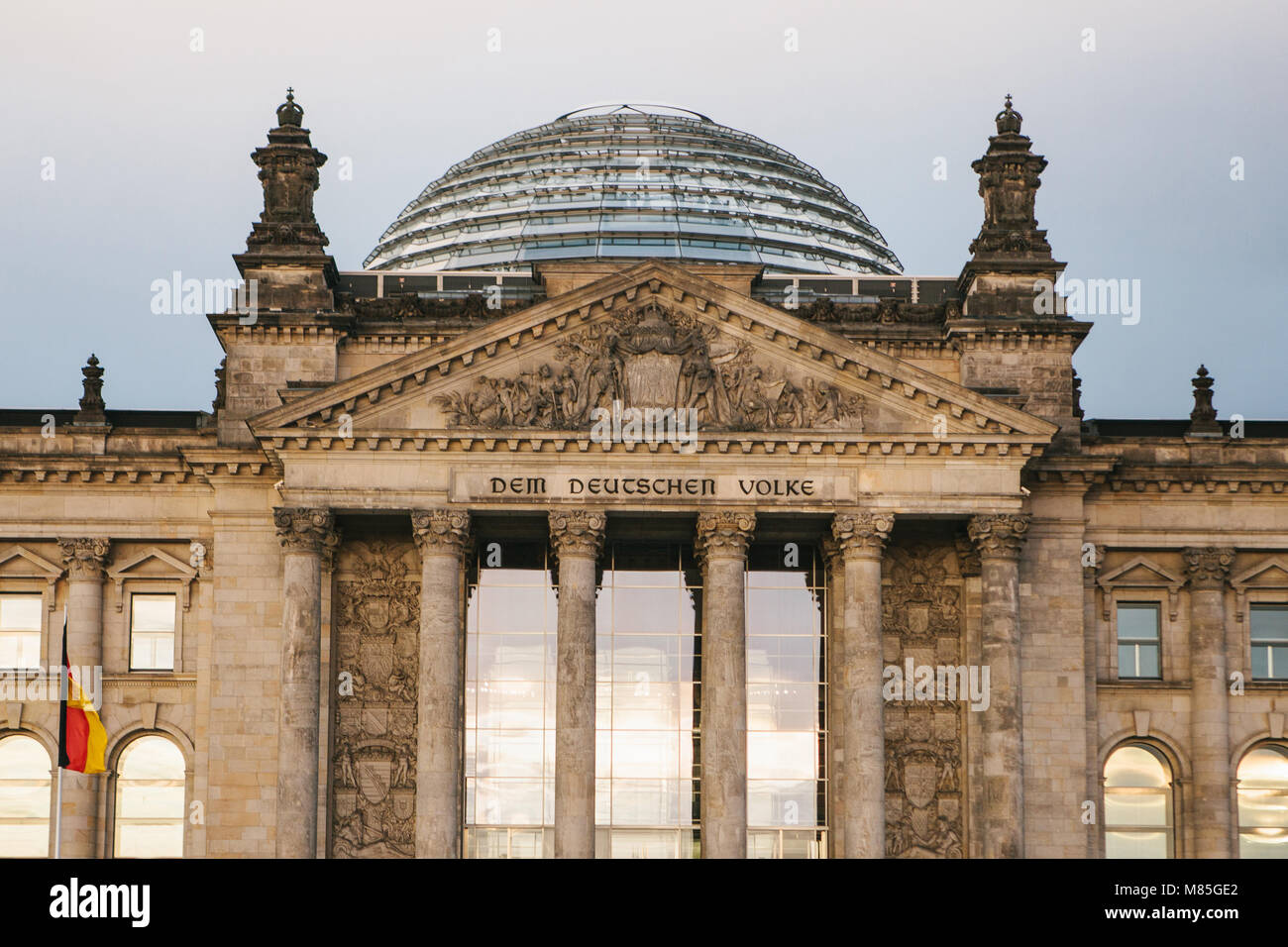 Berlin reichstag dome statue hi-res stock photography and images - Alamy