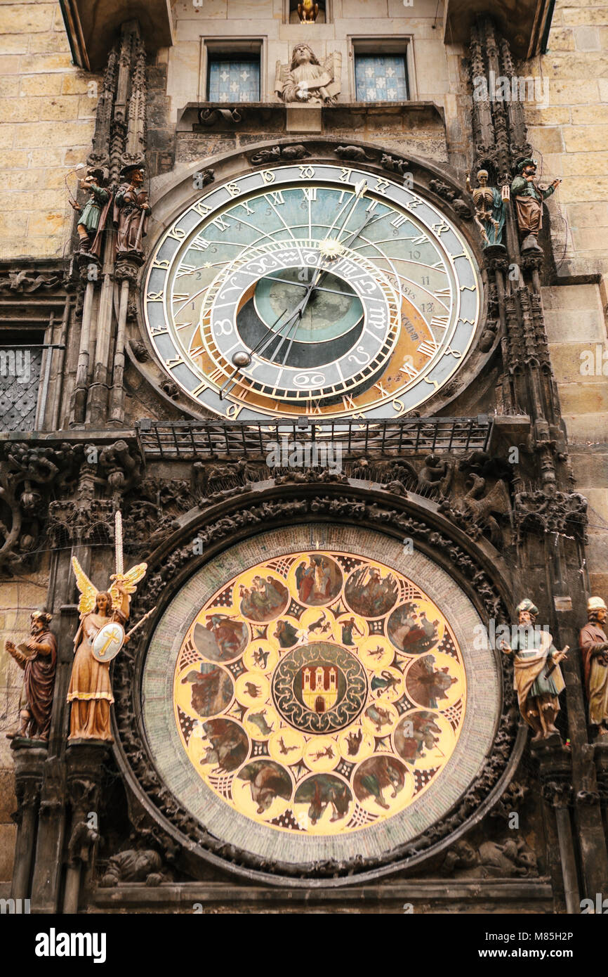 Solar clock on monument in hi-res stock photography and images - Alamy