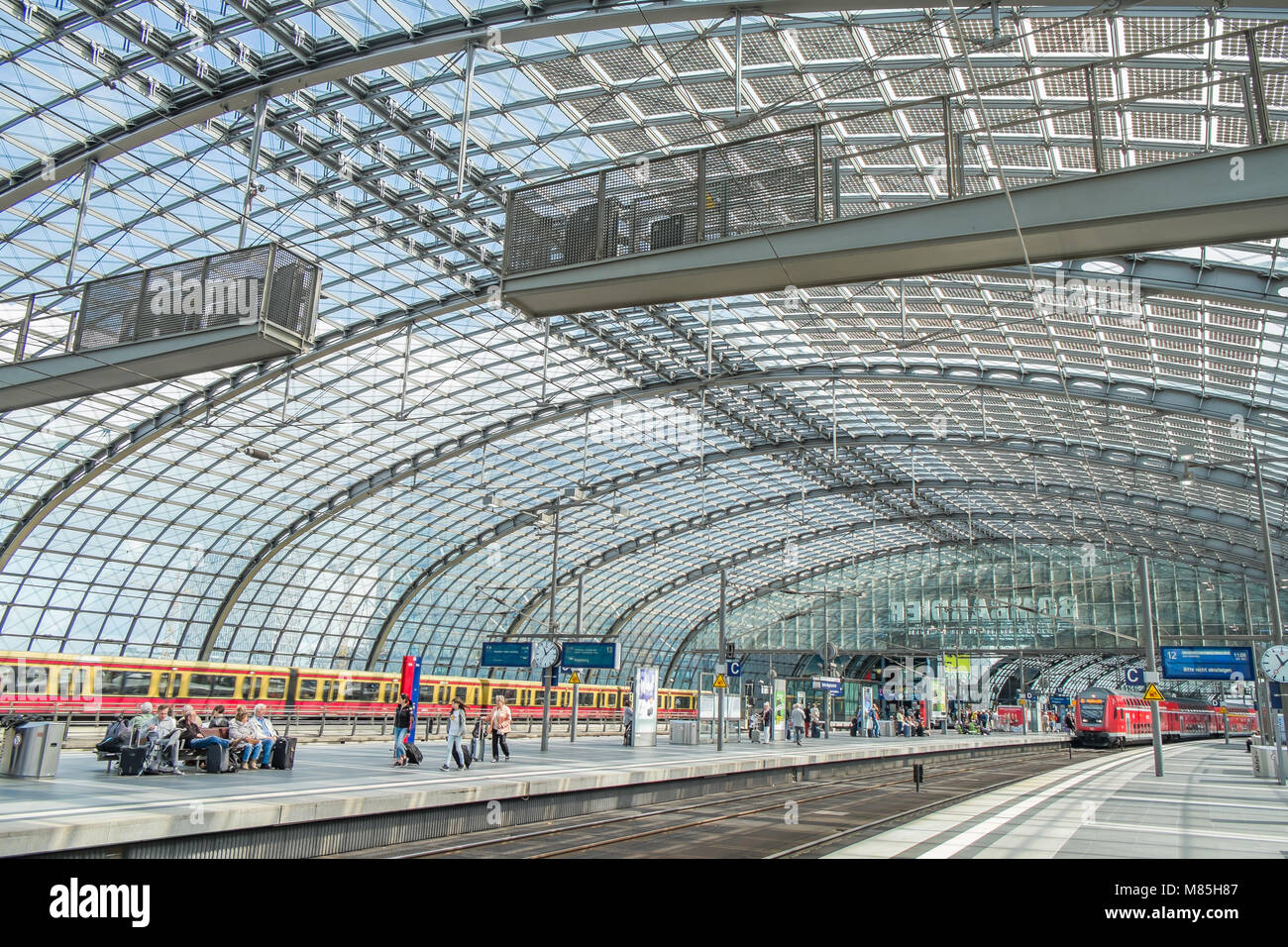 Berlin train station hi-res stock photography and images - Alamy
