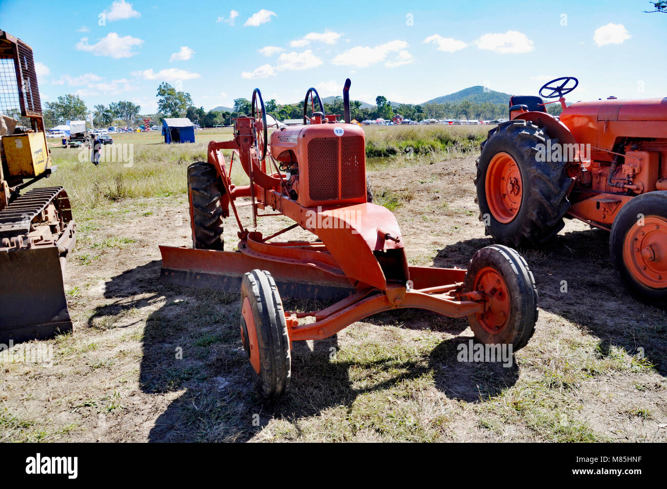 13 Allis Chalmers WC Patrol road grader Stock Photo - Alamy