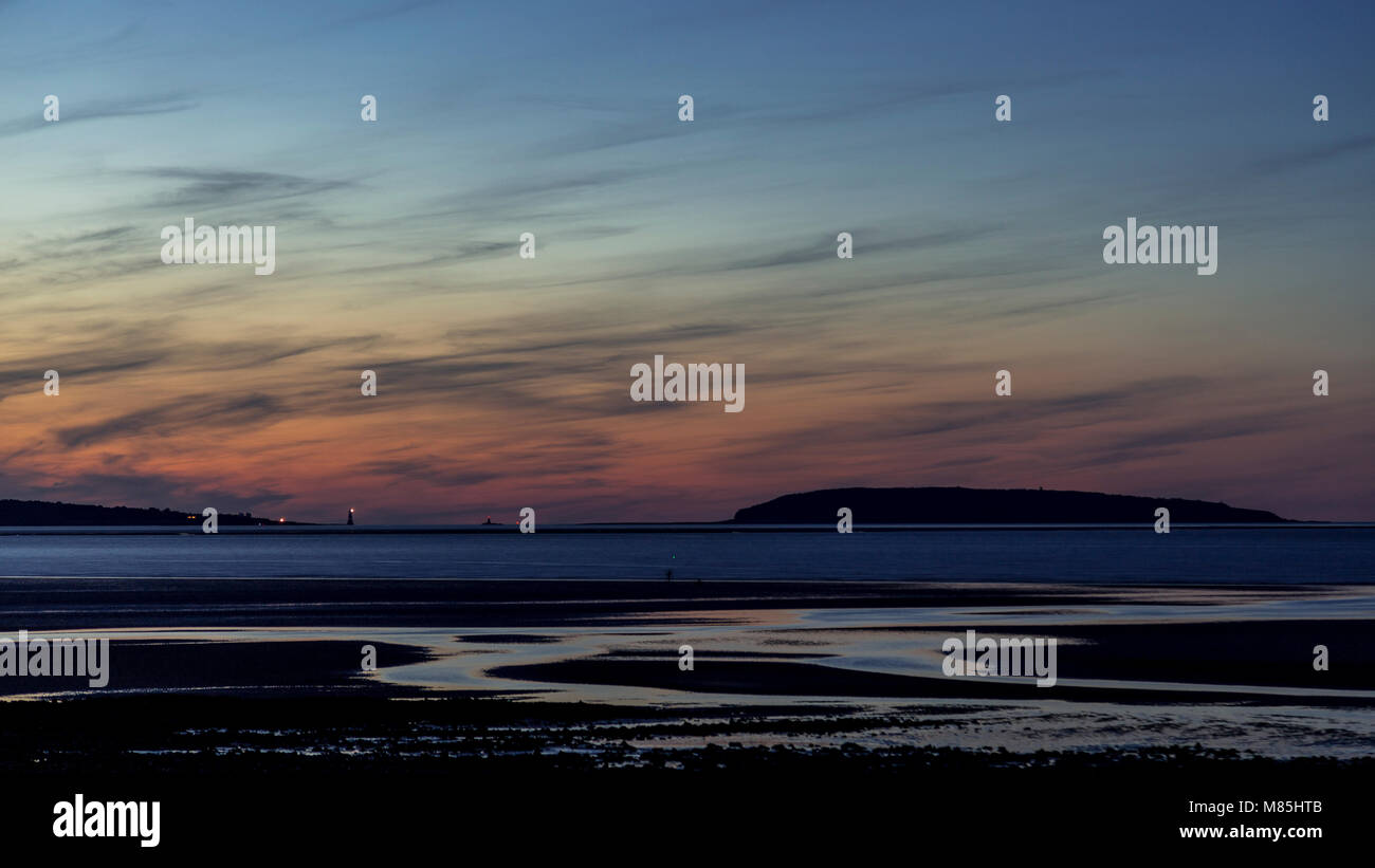 Blue pool wales hi-res stock photography and images - Alamy