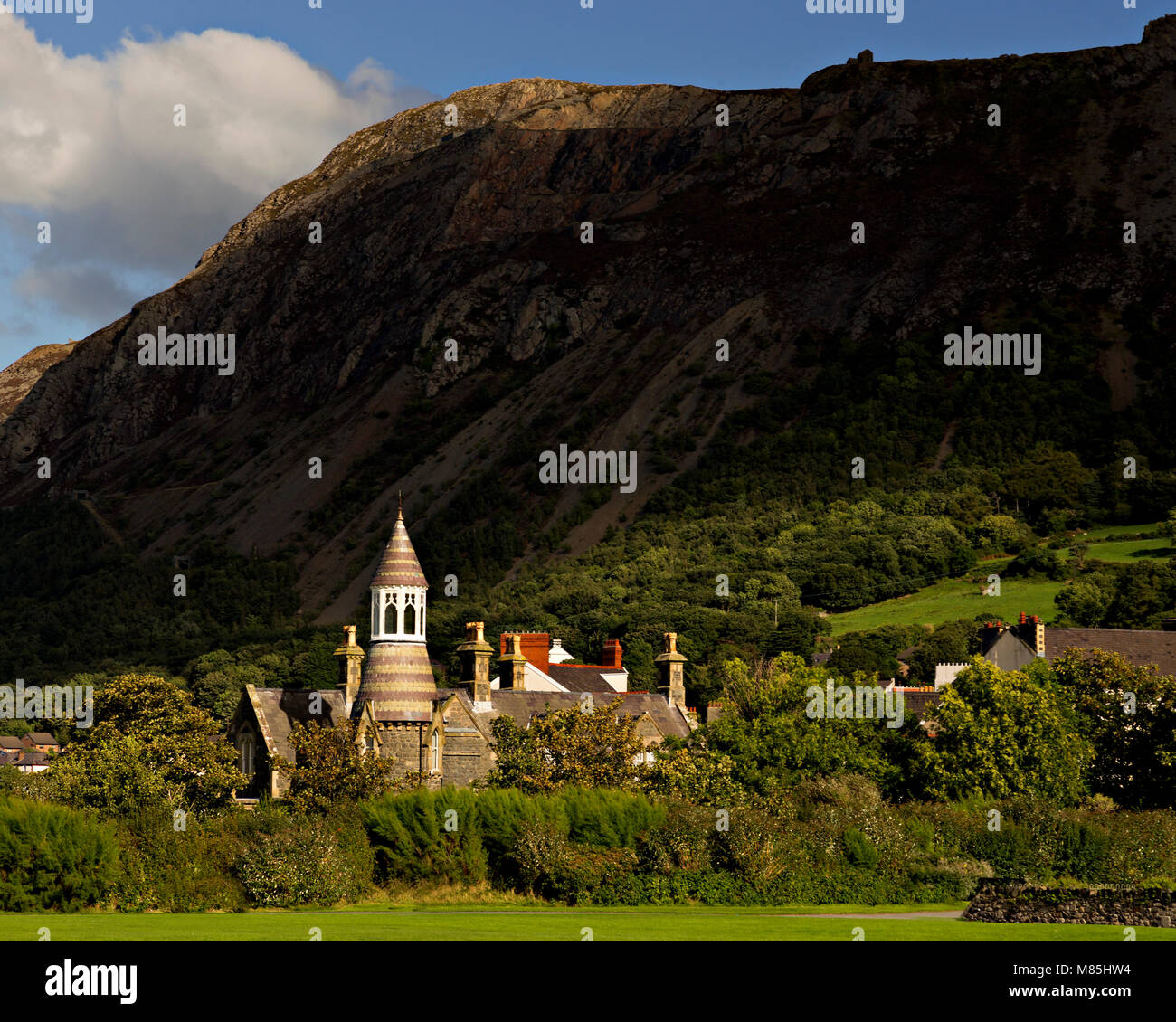 Llanfairfechan town hi-res stock photography and images - Alamy