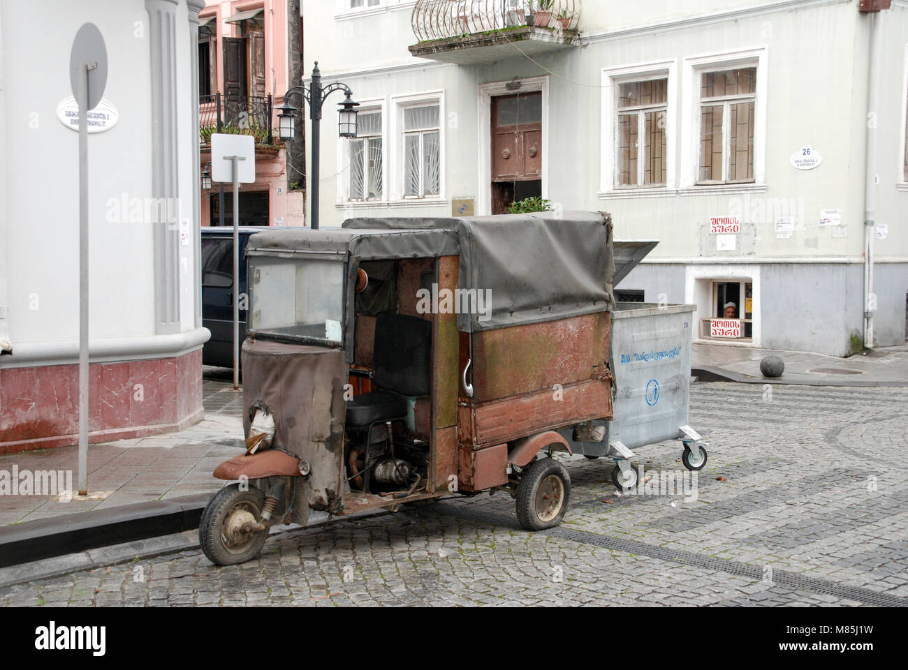 Three Wheeled Van Stock Photos & Three Wheeled Van Stock Images - Alamy