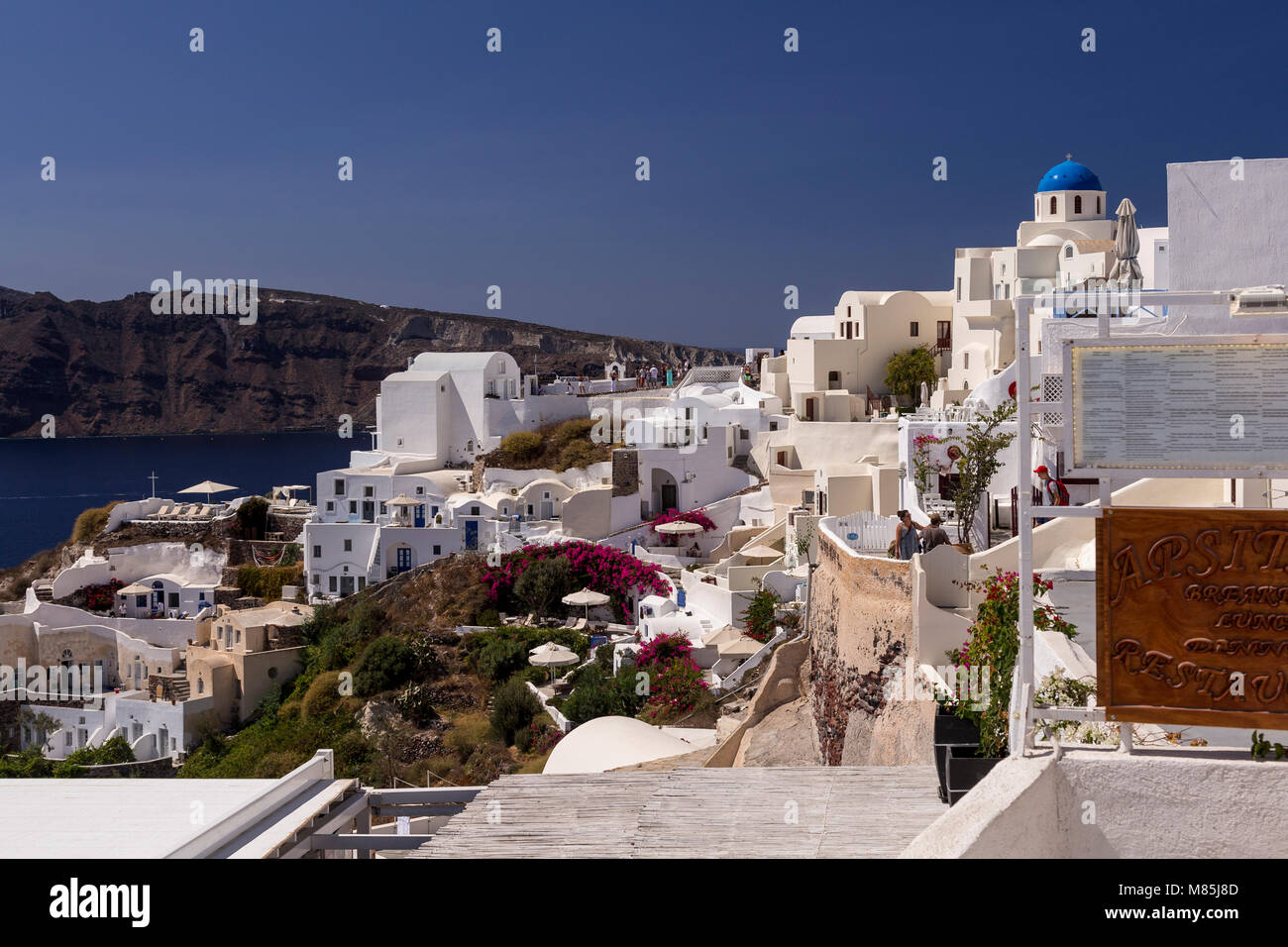 Greece white buildings hi-res stock photography and images - Alamy