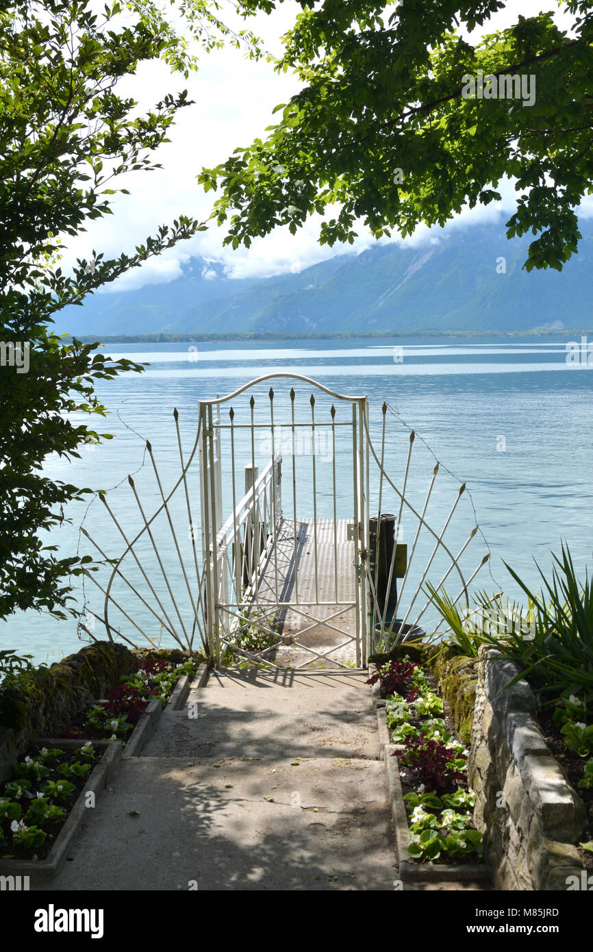 gate to jetty Stock Photo - Alamy
