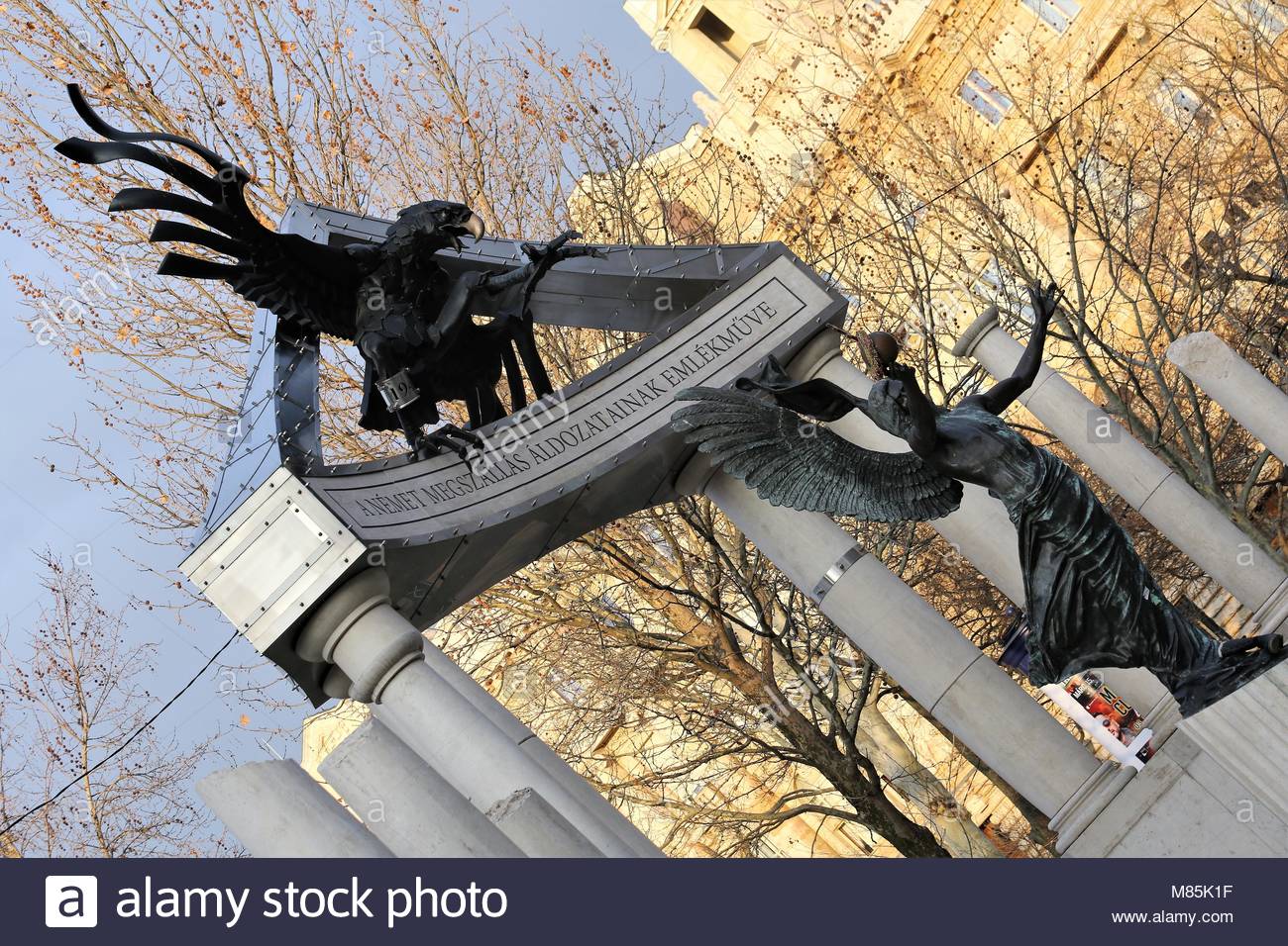 Controversial Statue High Resolution Stock Photography and Images - Alamy