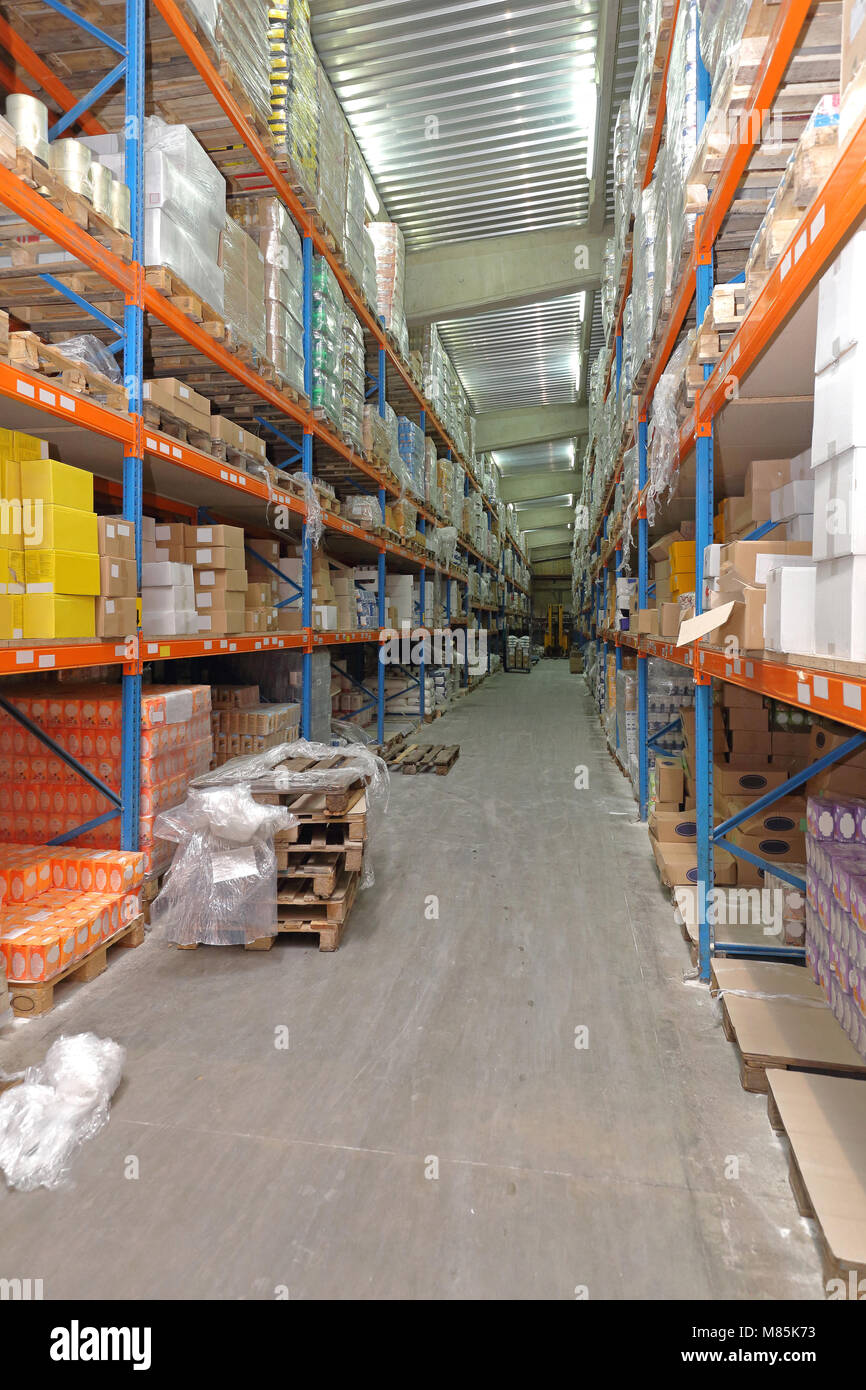 Food distribution warehouse hi-res stock photography and images - Alamy