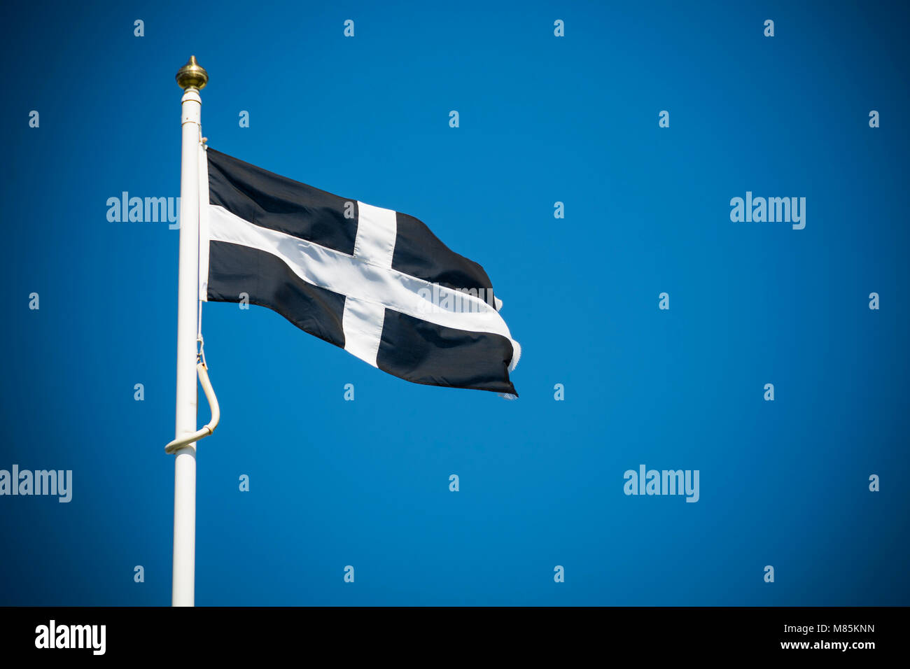 Cornwall flag hi-res stock photography and images - Alamy