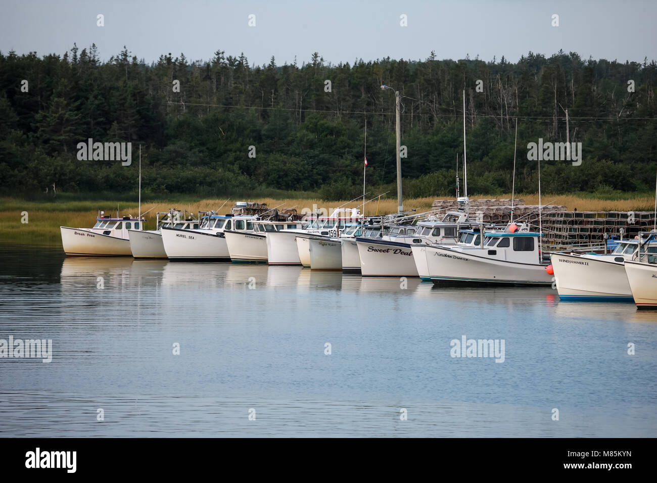 Fishing trawler canada hi-res stock photography and images - Alamy