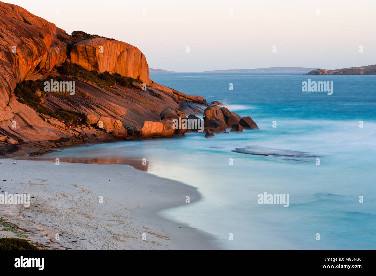 Afternoo sun on cliffs at West Beach on the Great Ocean Drive Esperance ...