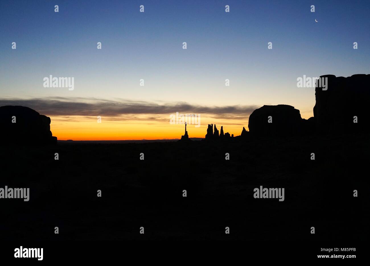 Iconic silhouette hi-res stock photography and images - Alamy