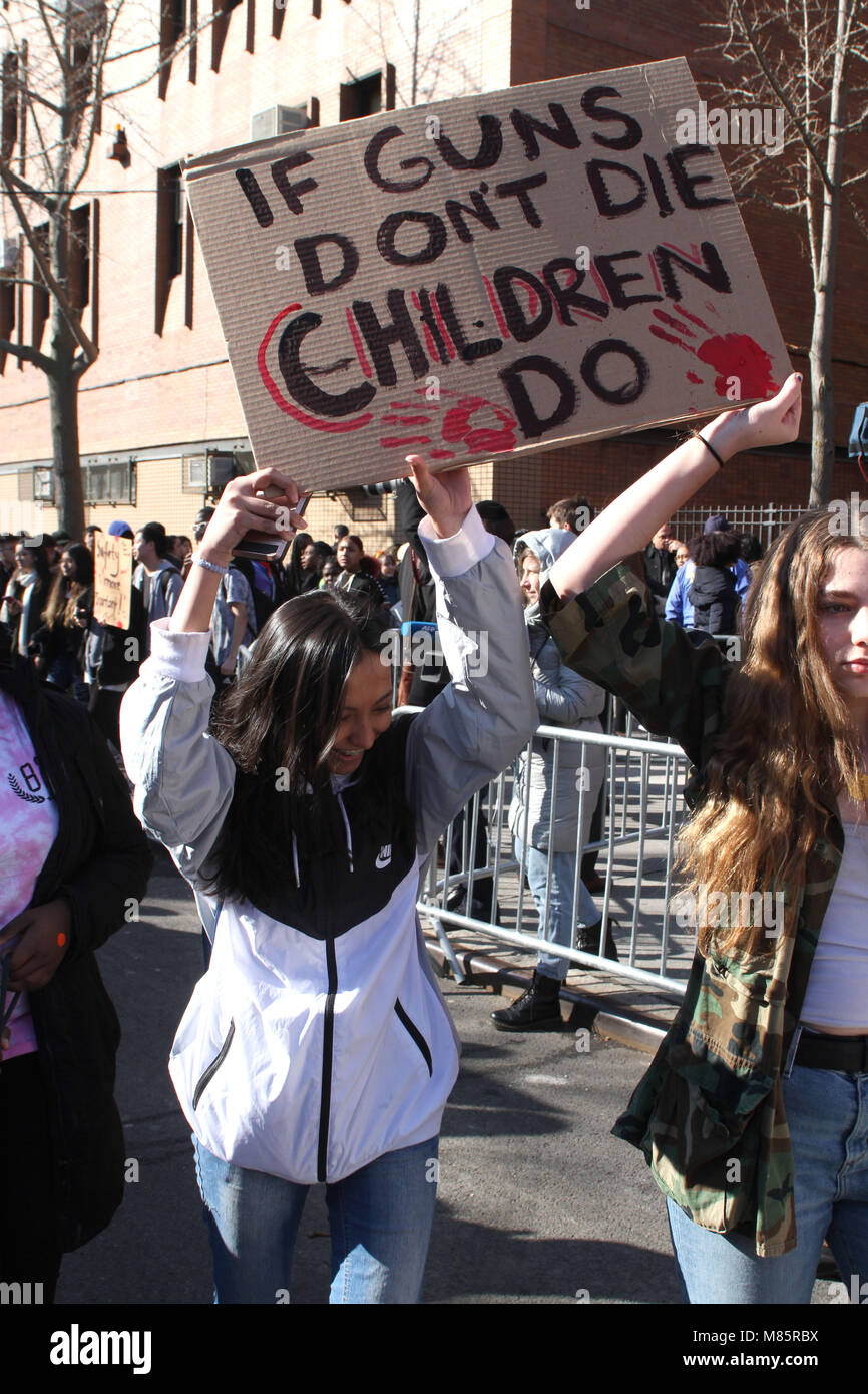 Murrow photos hi-res stock photography and images - Alamy