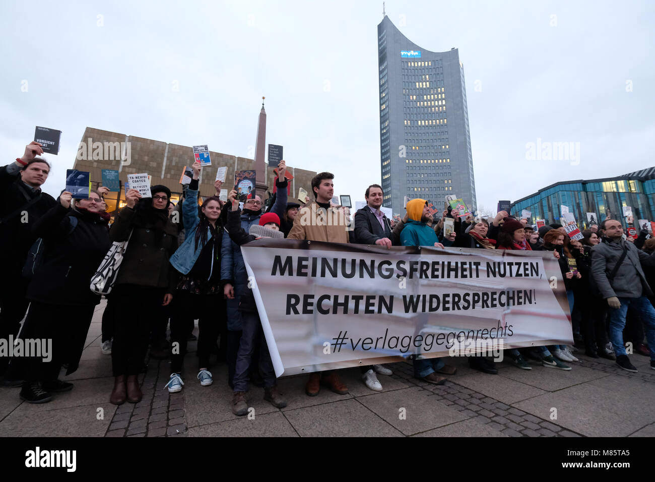 Widersprechen hi-res stock photography and images - Alamy