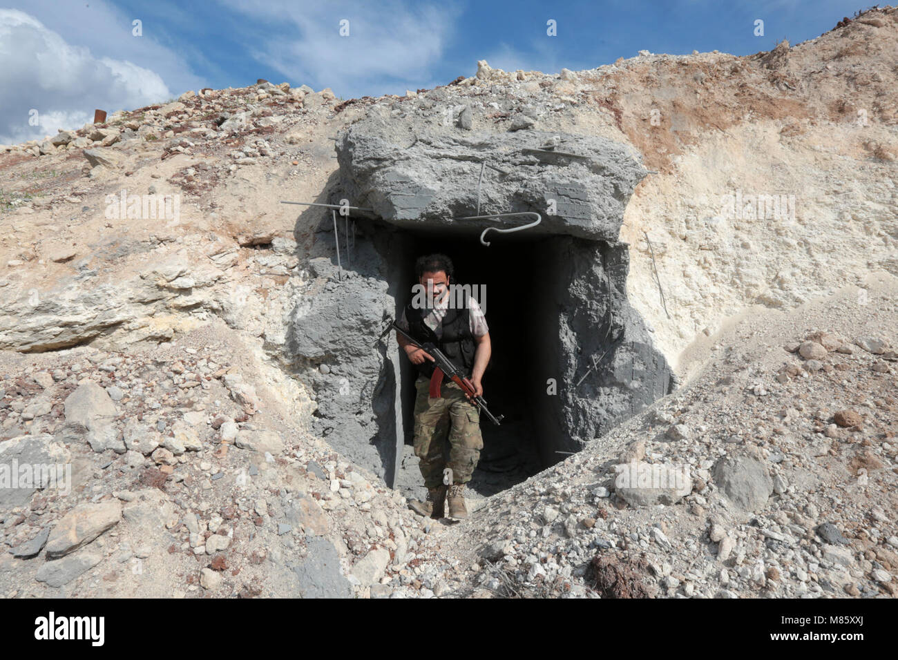 (180314) -- AFRIN (SYRIA), March 14, 2018 (Xinhua) -- A Turkish-allied ...