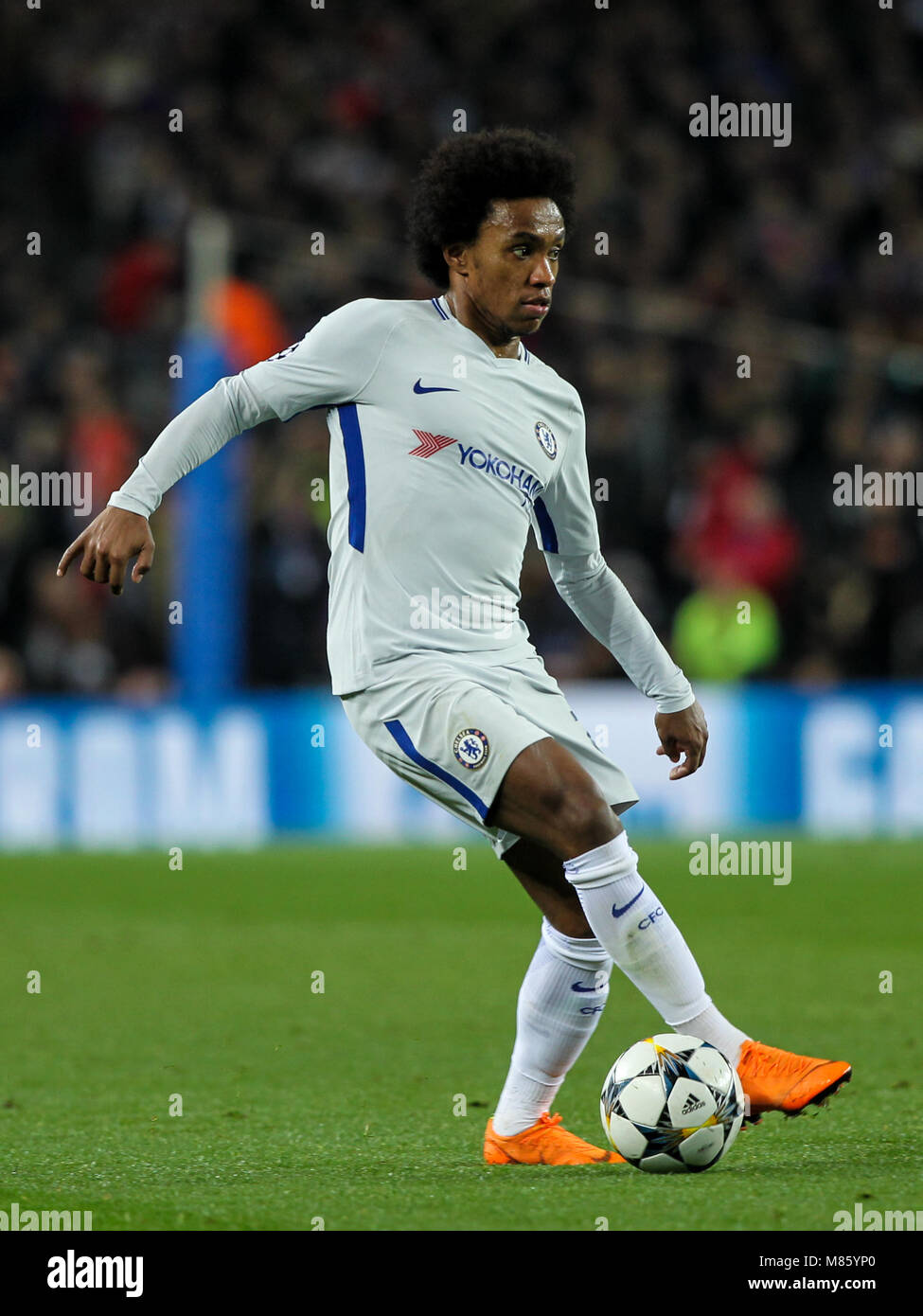 Willian chelsea fc chelsea fc hi-res stock photography and images - Alamy